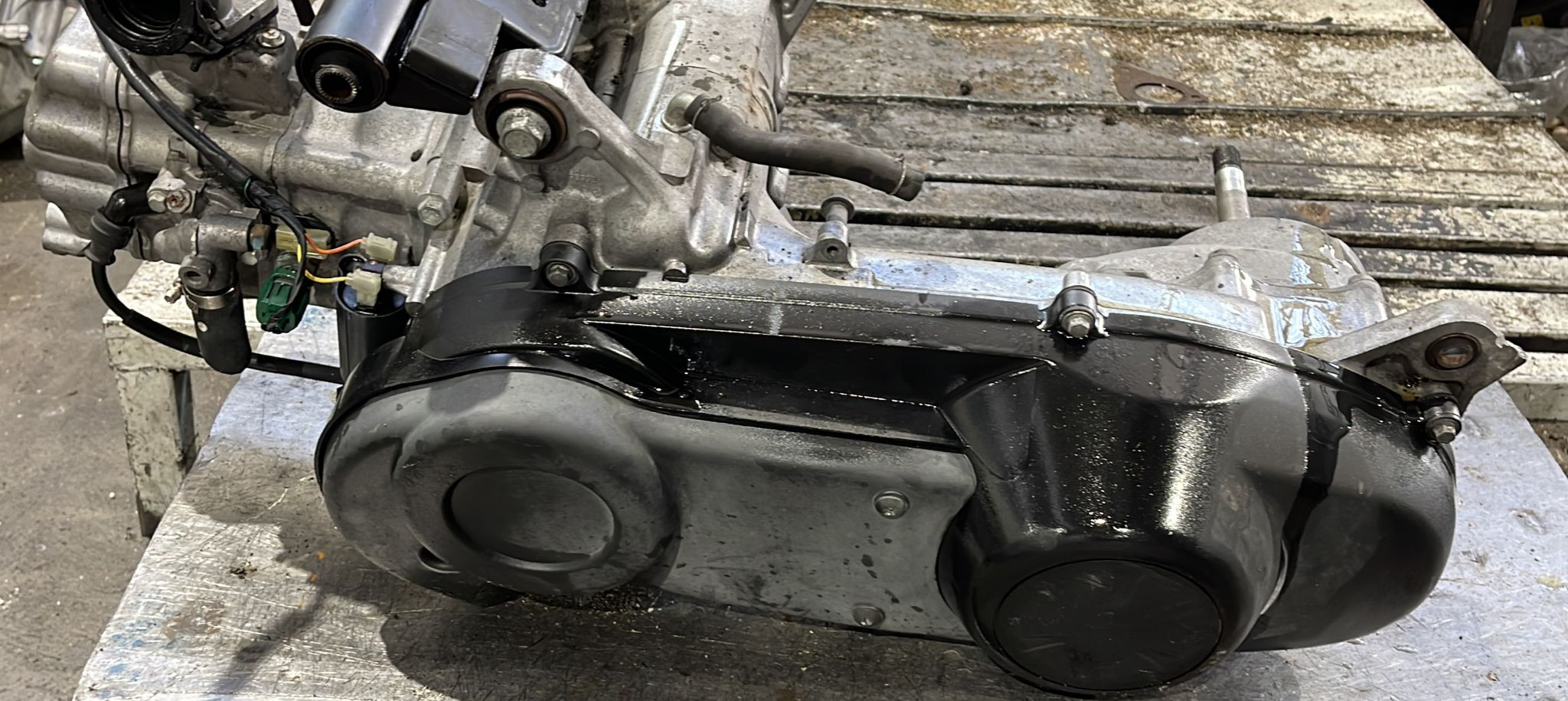 MOTORE SEMICOMPLETO SUZUKI Burgman 200cc (UH200) benzina 200 (06>12)