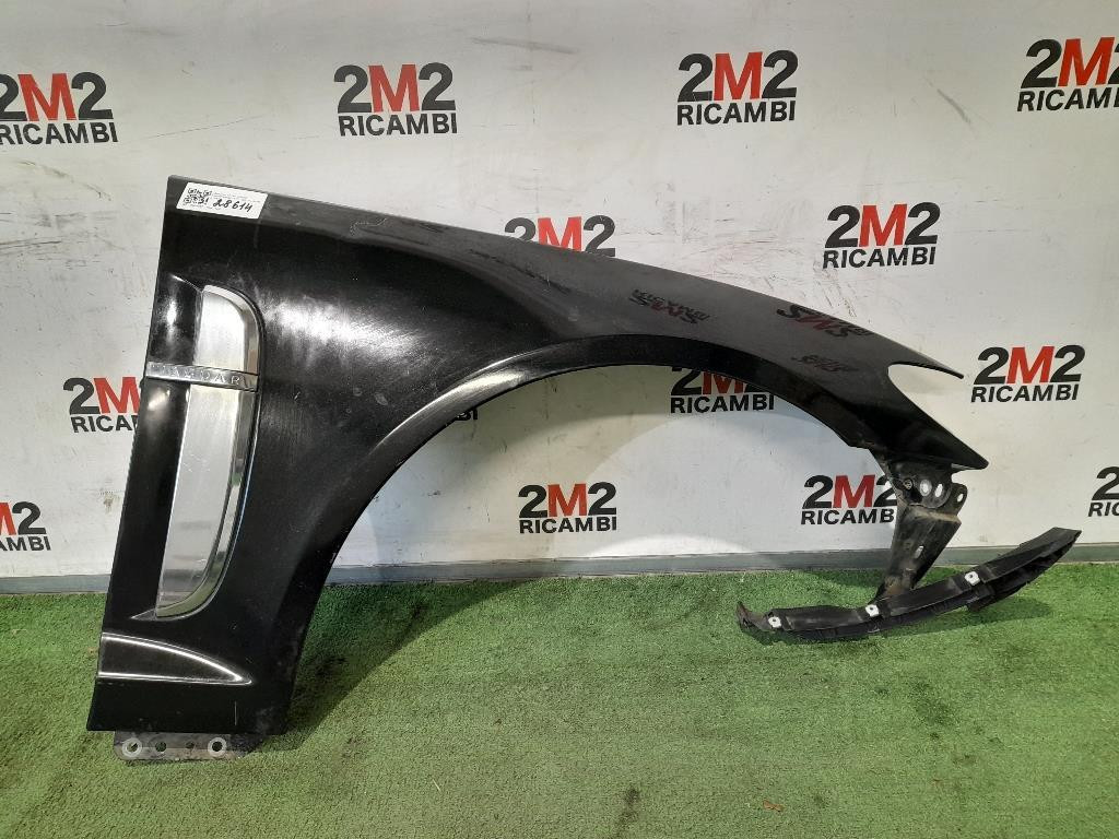 PARAFANGO ANTERIORE DESTRO JAGUAR XF Serie C2Z20377 (08>11)