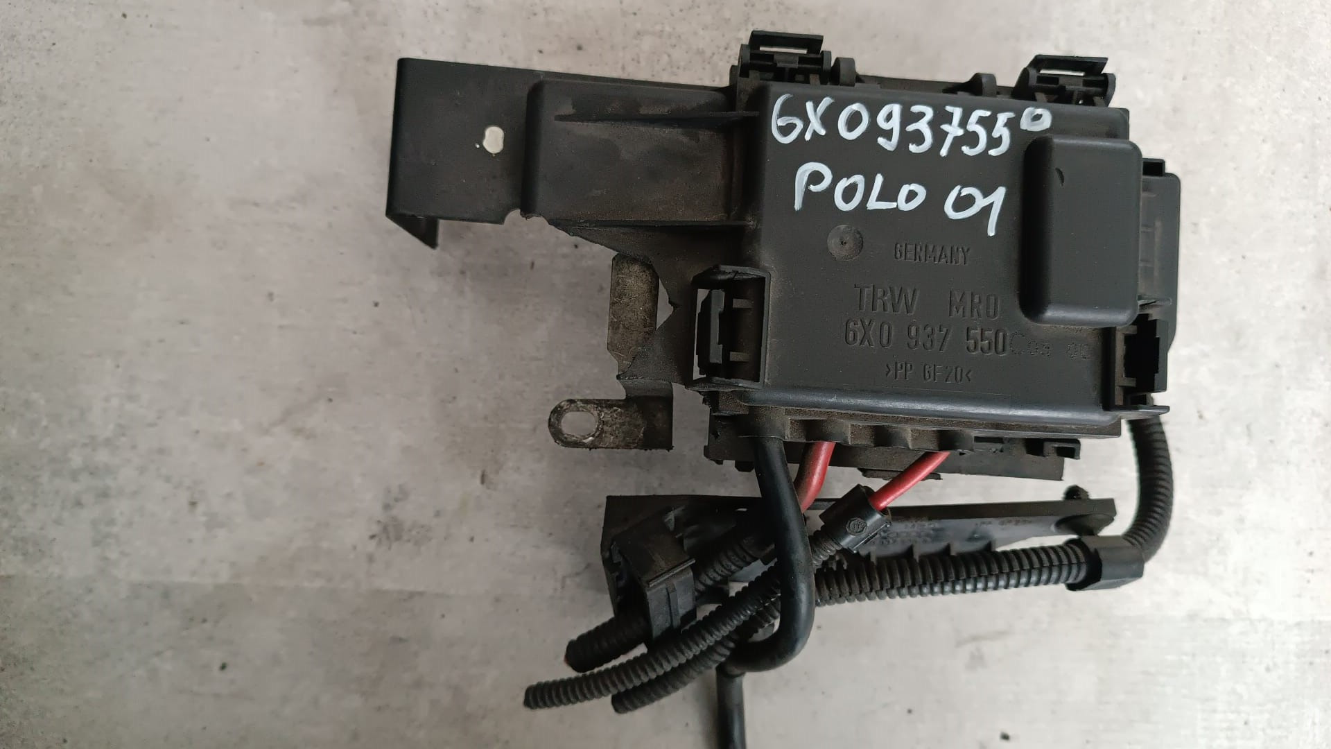 CENTRALINA PORTA FUSIBILI VOLKSWAGEN Polo 4° Serie 6X0937550 benzina 1. ...