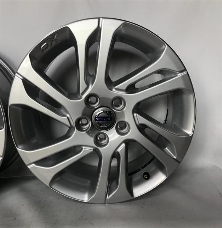 CERCHI IN LEGA VOLVO XC60 1° Serie 31362384 (08>18)