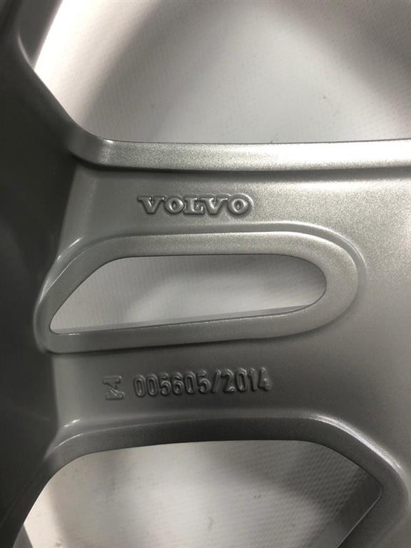 CERCHI IN LEGA VOLVO XC60 1° Serie 31362384 (08>18)