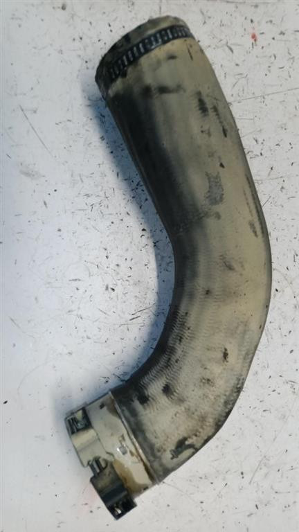 TUBO INTERCOOLER VOLVO V40 Serie 31657753 D4204T8 diesel 1969 (12>15)