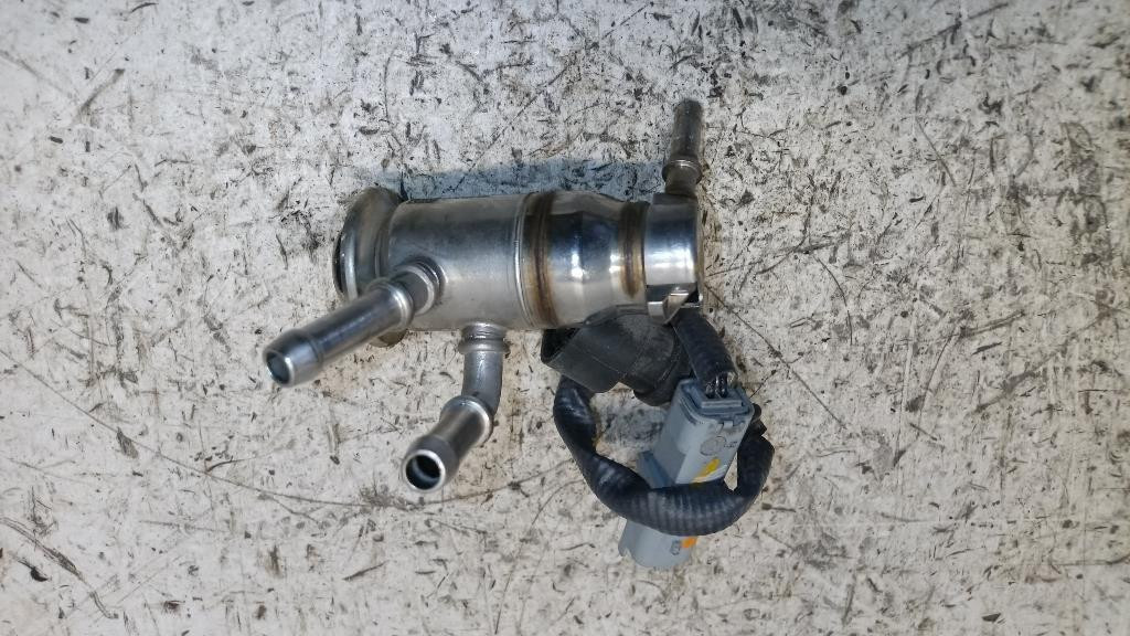 INIETTORE ADBLUE RENAULT Scenic Serie 208997976R R9N401 diesel 1749 (16>)