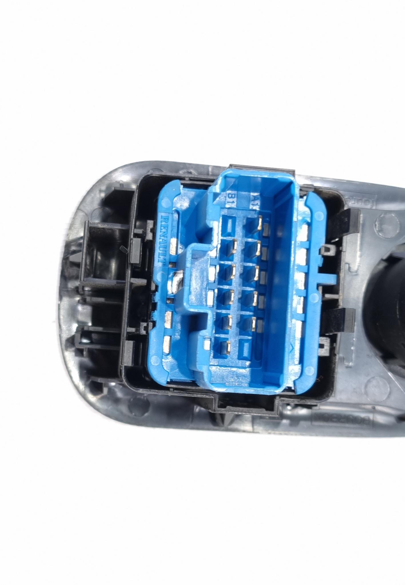PULSANTIERA ANTERIORE SINISTRA RENAULT Master 4° Serie M9T 670, M9T 672 ...
