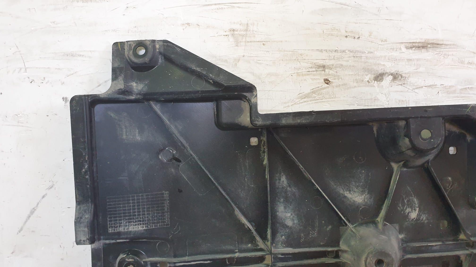 PROTEZIONE SOTTOSCOCCA DX MAZDA CX3 Serie DB3B-561Z1 Diesel 1.5 (15>)