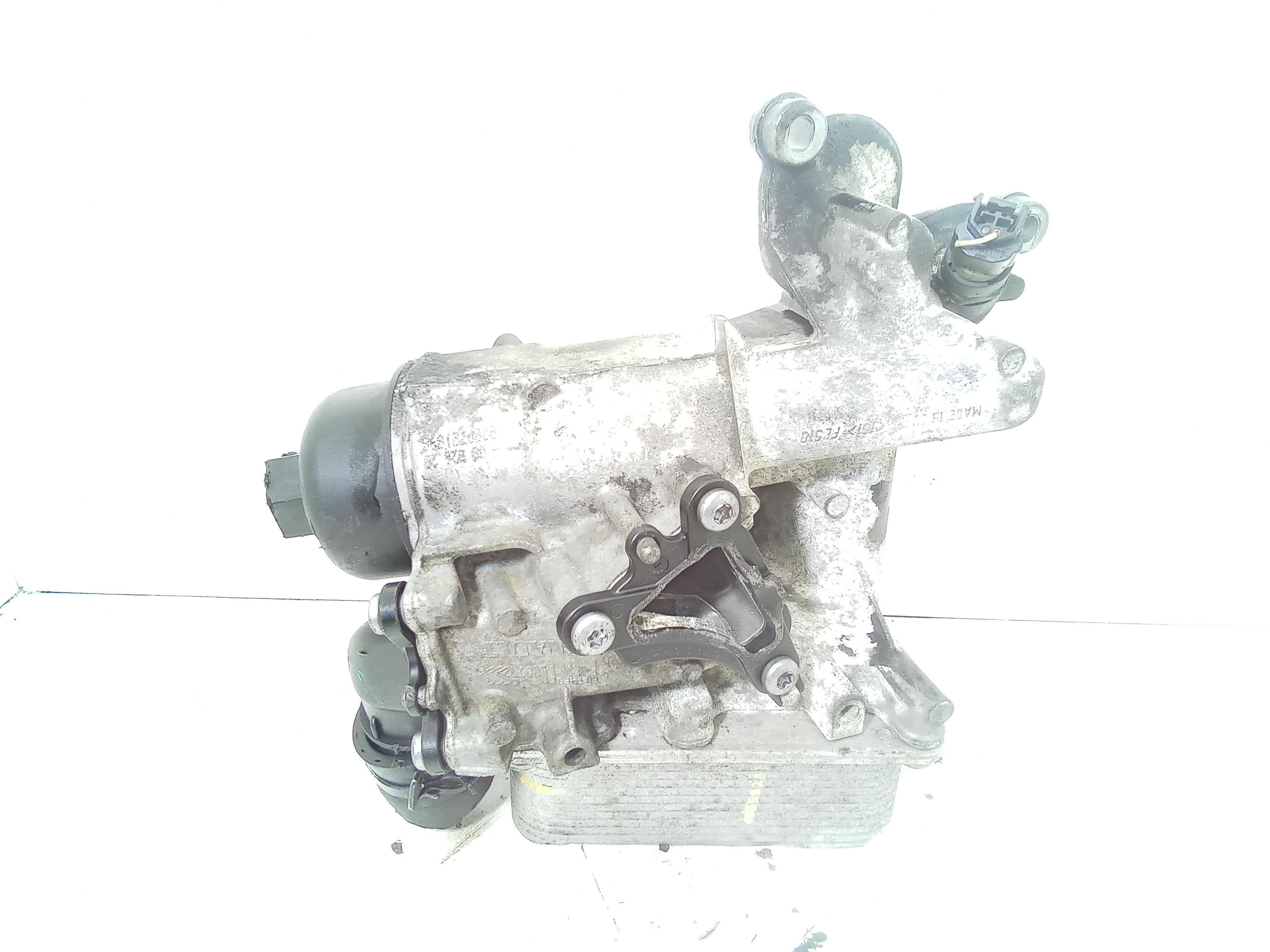 SCAMBIATORE ACQUA/OLIO RENAULT Koleos 1° Serie 8200781898 M9R 832, M9R ...