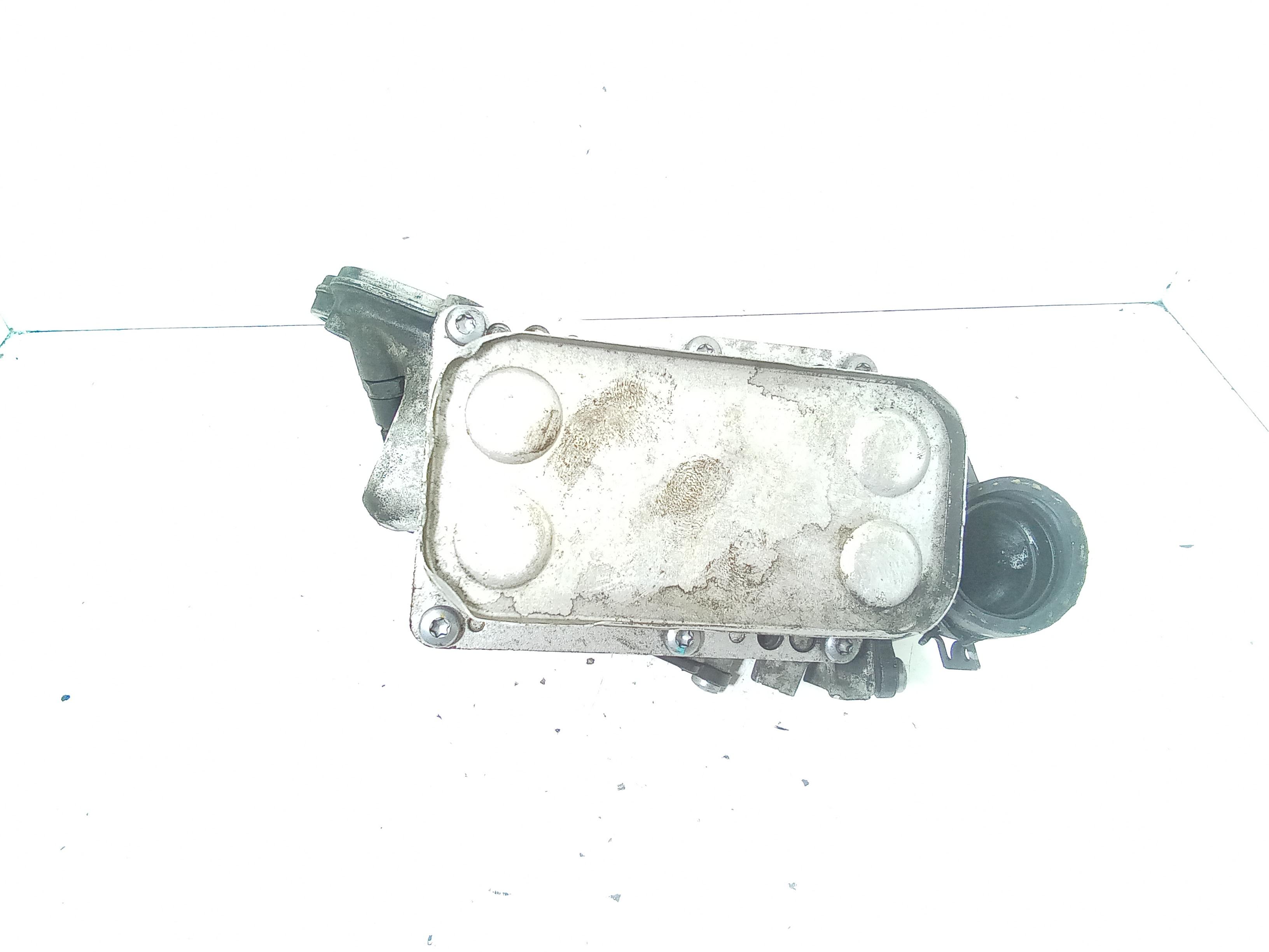 SCAMBIATORE ACQUA/OLIO RENAULT Koleos 1° Serie 8200781898 M9R 832, M9R ...