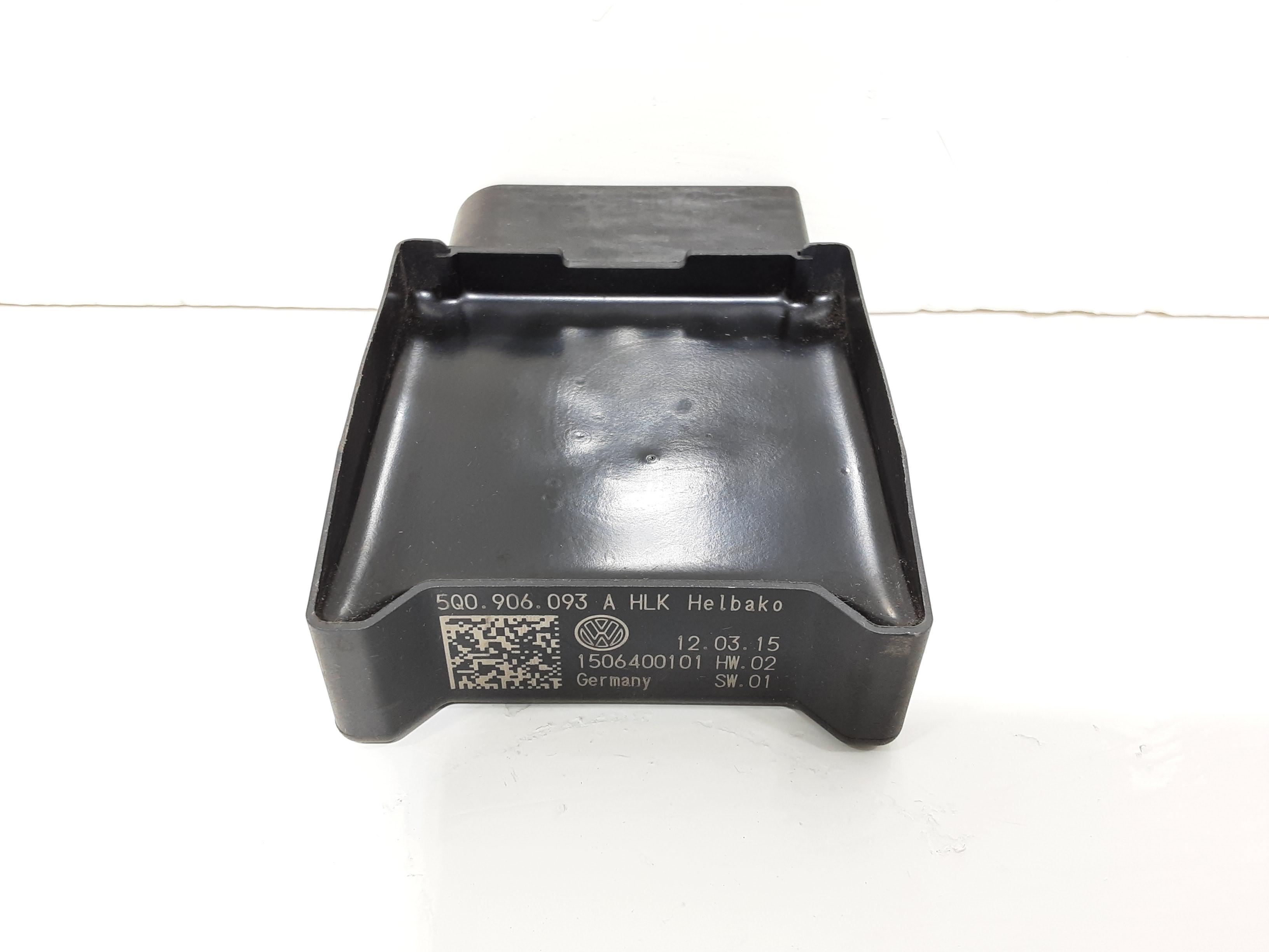 CENTRALINA POMPA CARBURANTE VOLKSWAGEN Golf 7 Berlina 5Q0906093 CJZA ...