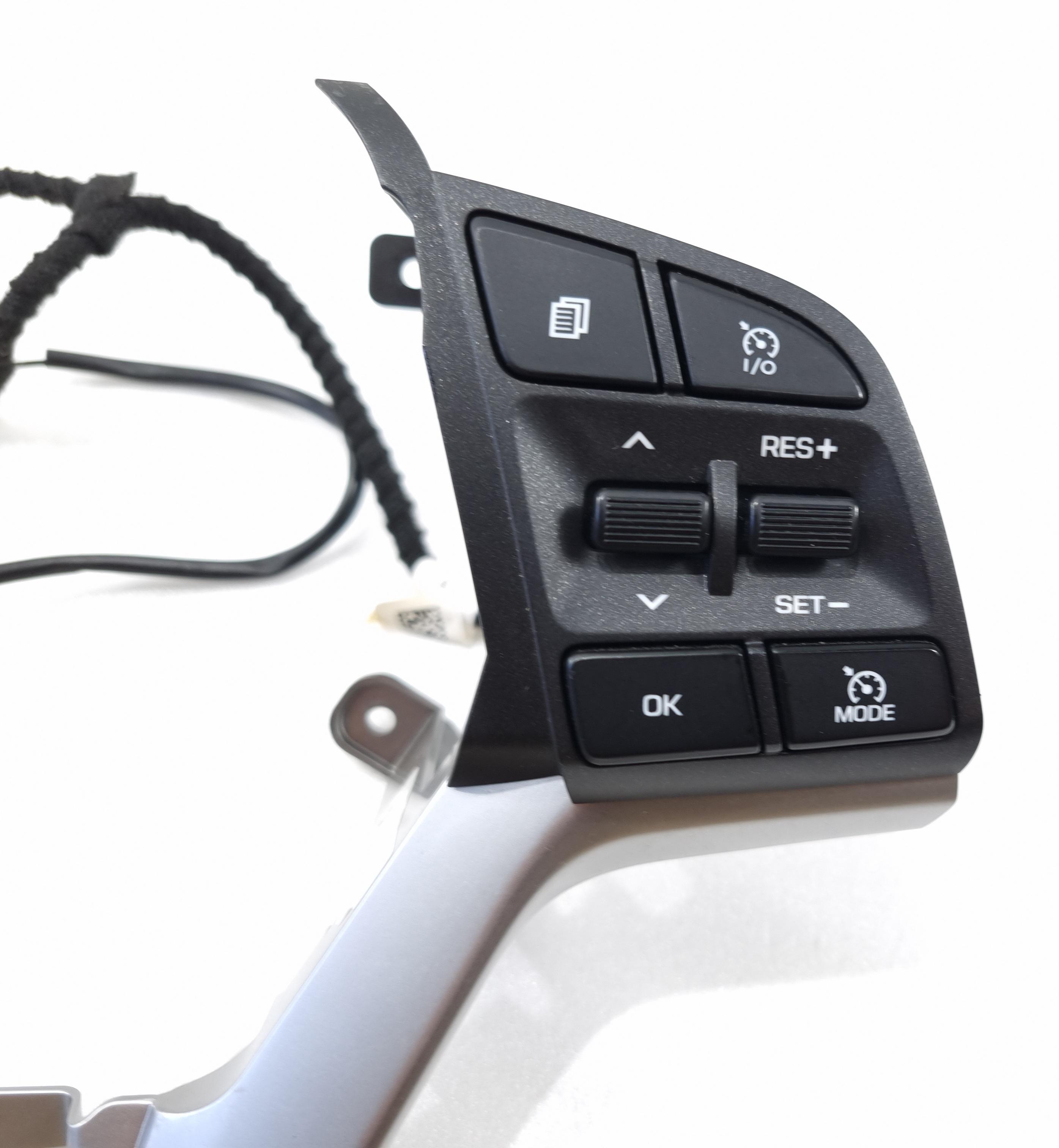 COMANDI AL VOLANTE MULTIFUNZIONE HYUNDAI Tucson serie 3C129Q-1700 (15>)