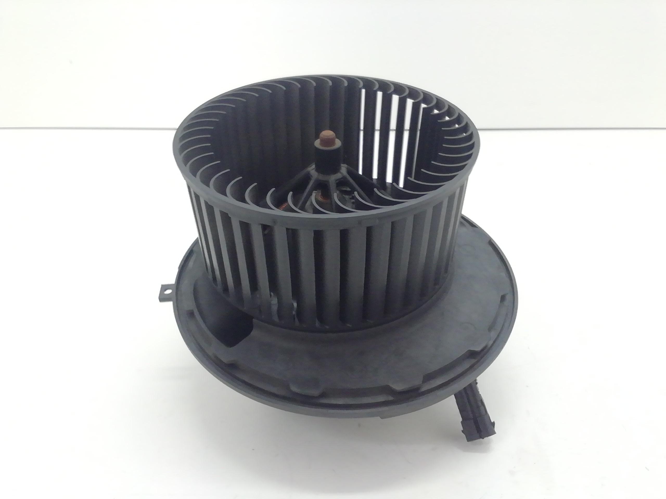 VENTOLA RISCALDAMENTO MERCEDES Classe A W169 3° Serie A1698200642 (04>08)