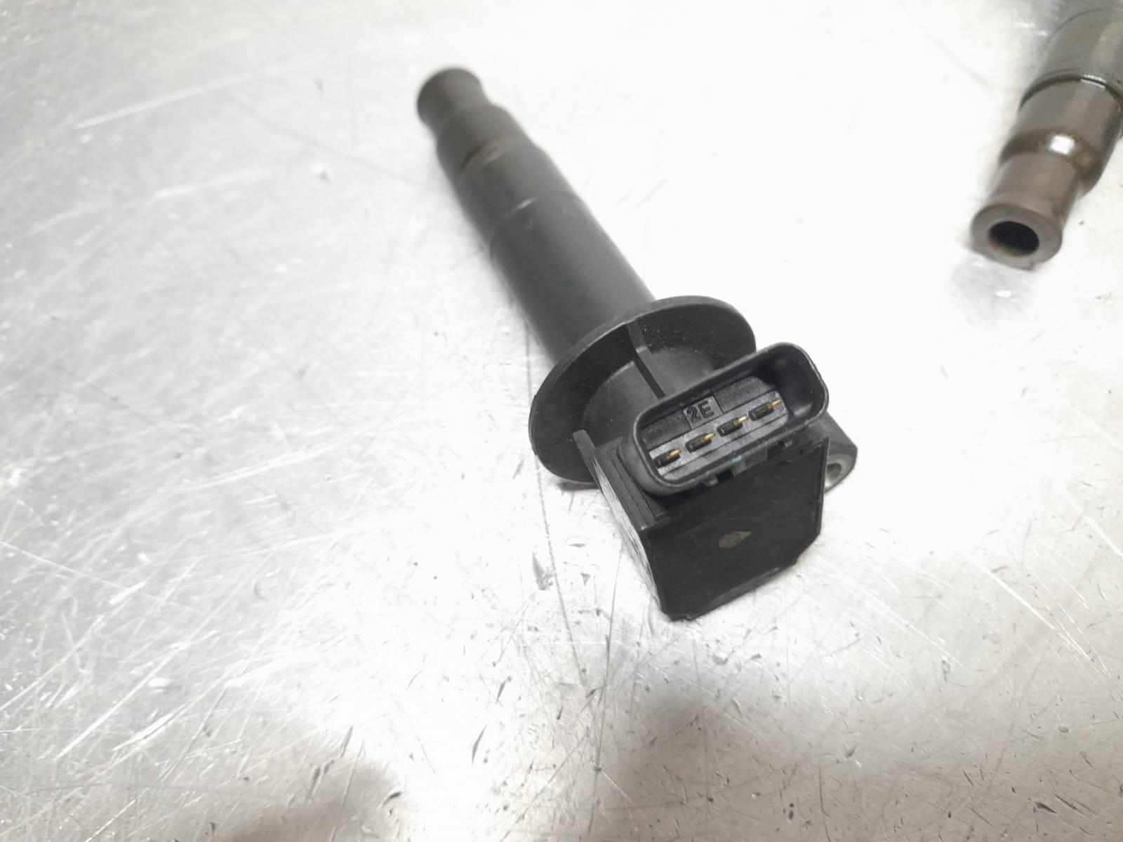 BOBINA TOYOTA Corolla Berlina 3° Serie 3-5P 90080-19019 4ZZ-FE Benzina ...