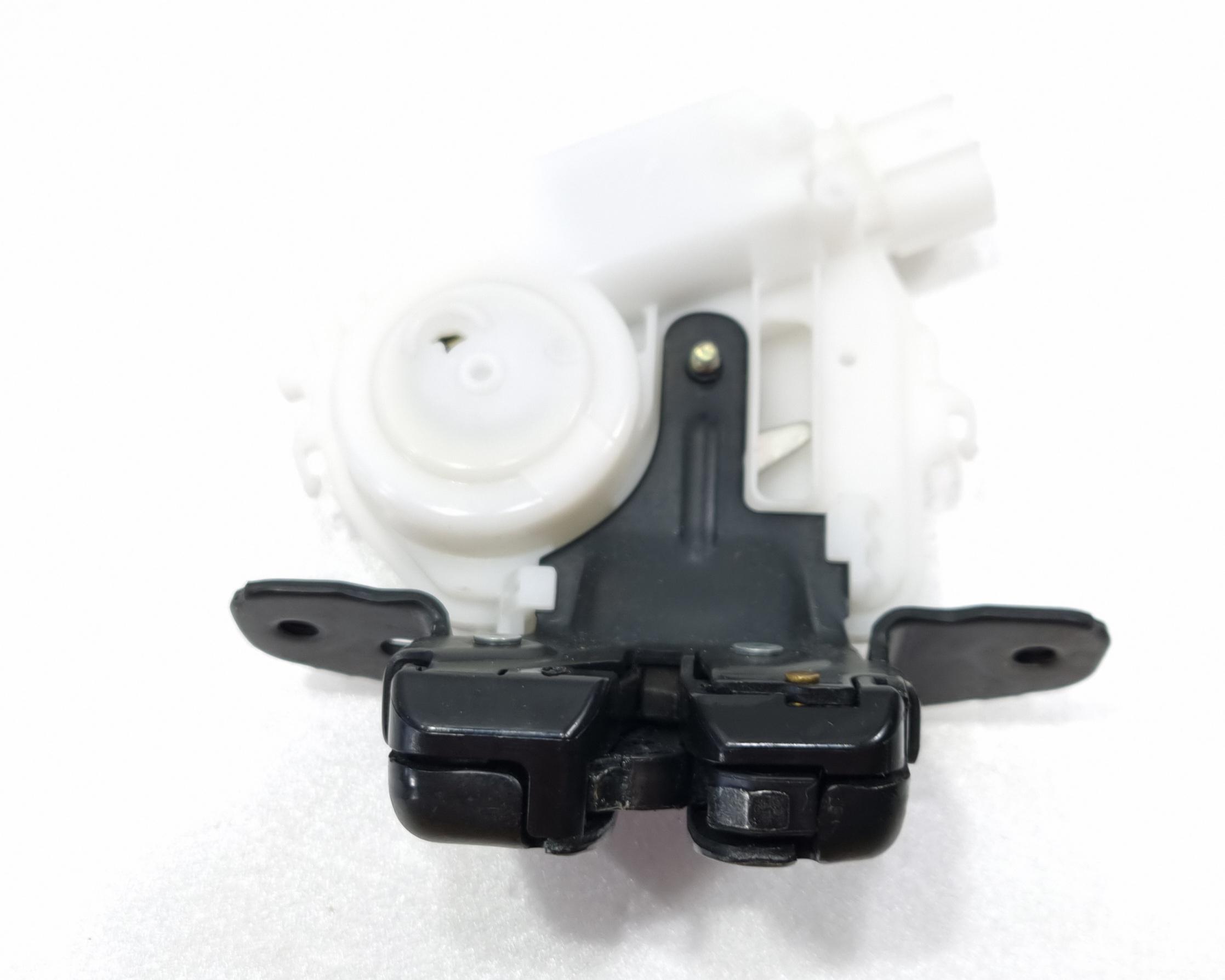 SERRATURA PORTELLONE POSTERIORE TOYOTA Yaris Serie 69350-02090 (17>20)