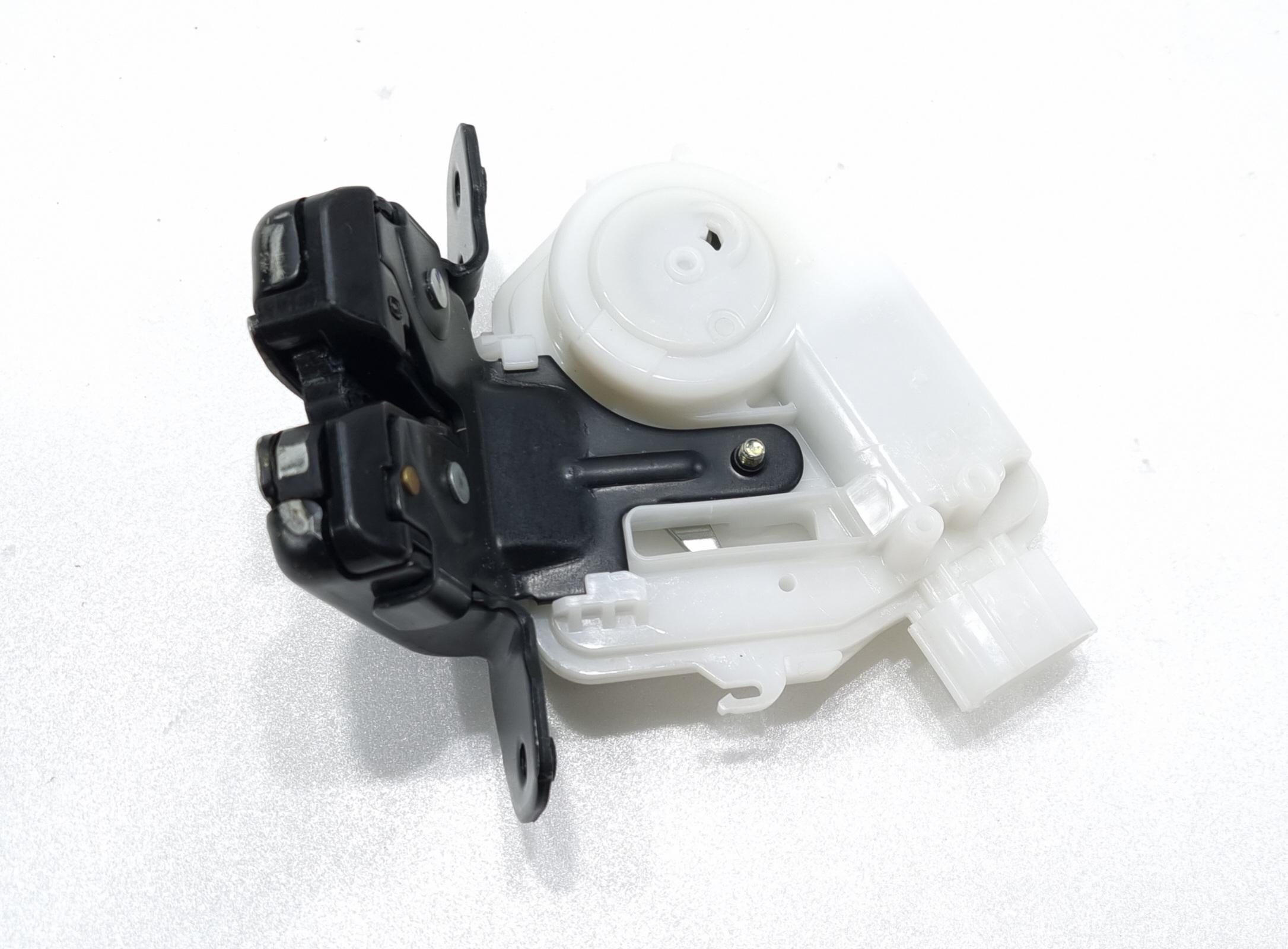 SERRATURA PORTELLONE POSTERIORE TOYOTA Yaris Serie 69350-02090 (17>20)