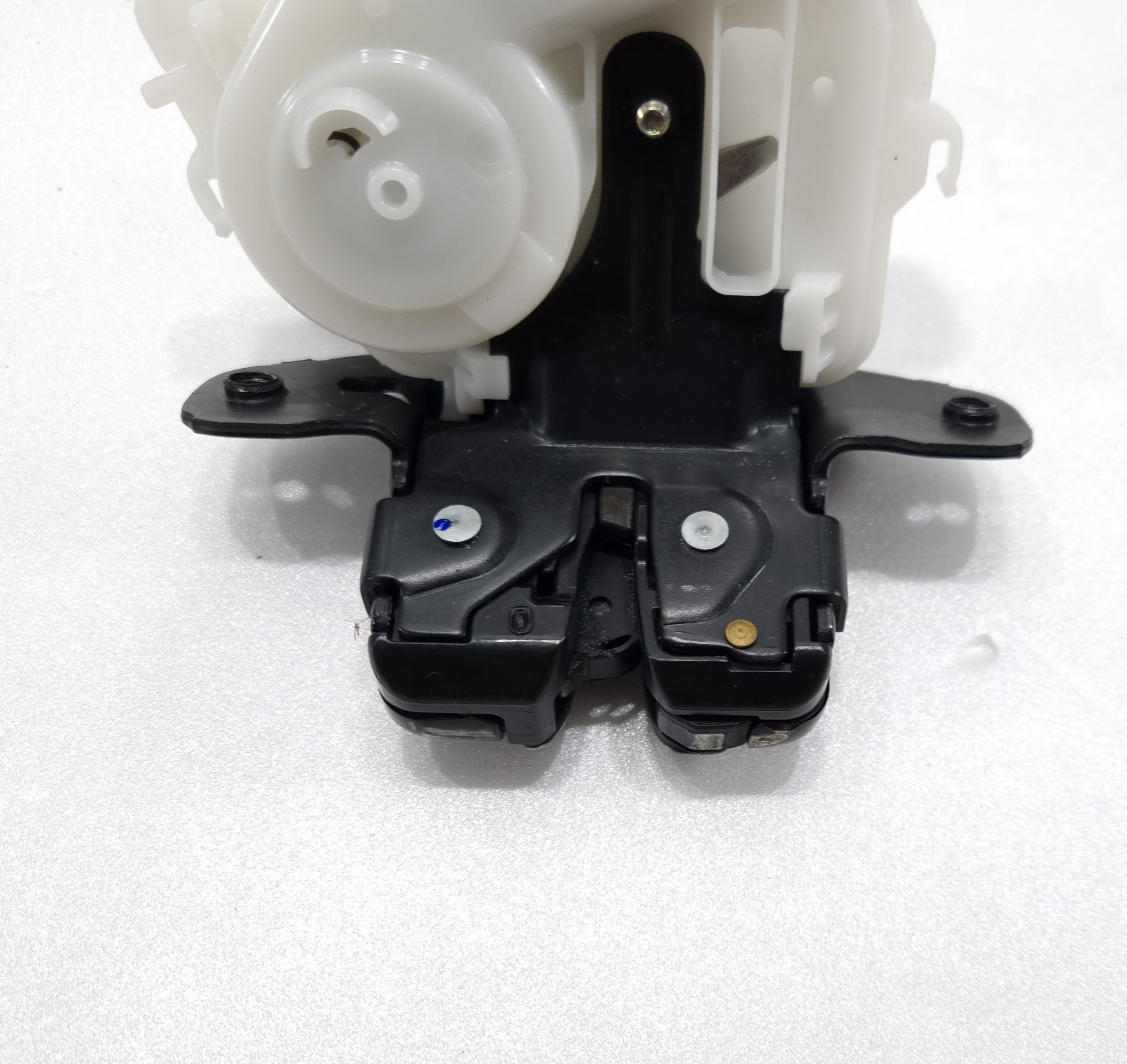 SERRATURA PORTELLONE POSTERIORE TOYOTA Yaris Serie 69350-02090 (17>20)