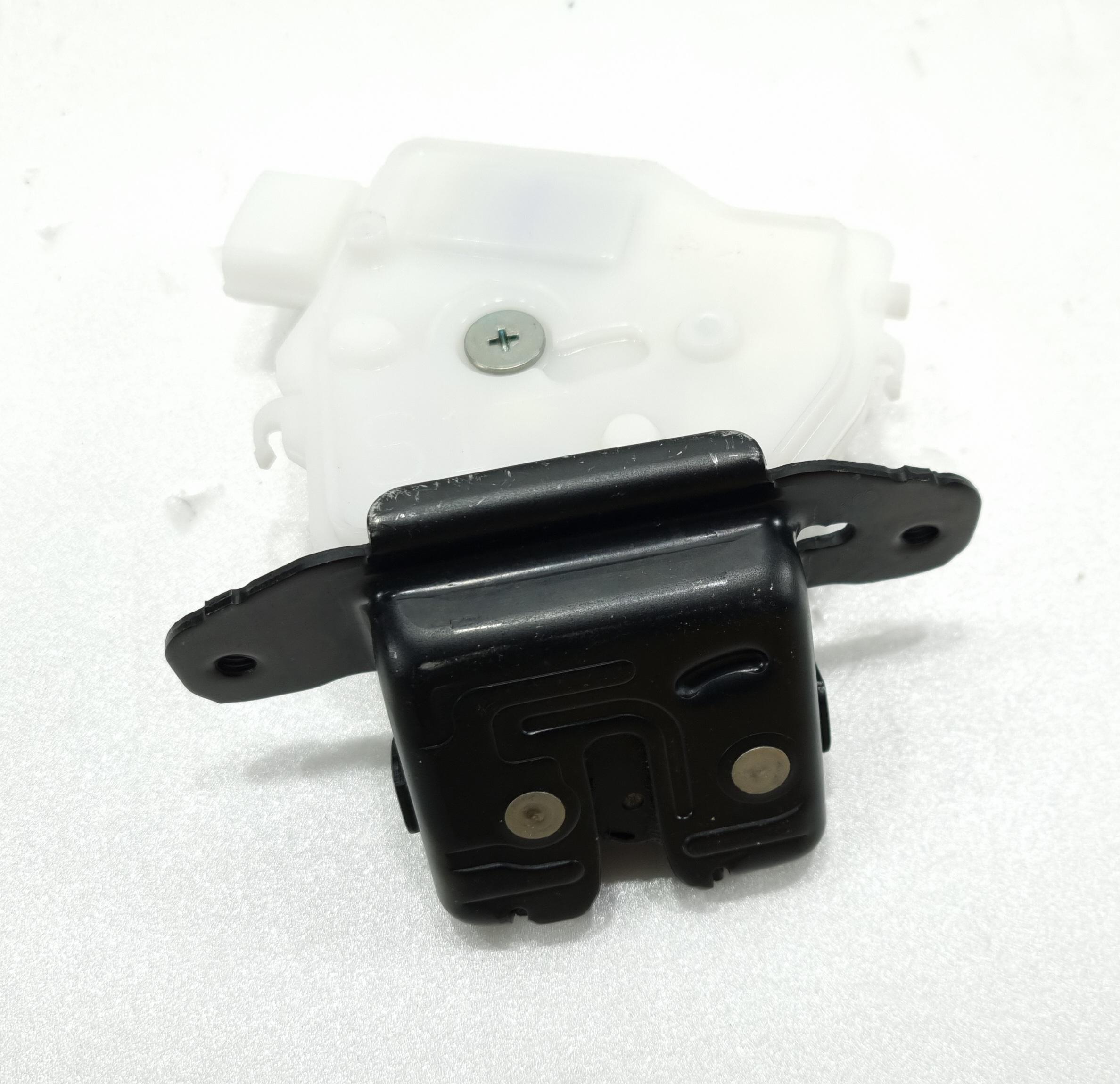 SERRATURA PORTELLONE POSTERIORE TOYOTA Yaris Serie 69350-02090 (17>20)