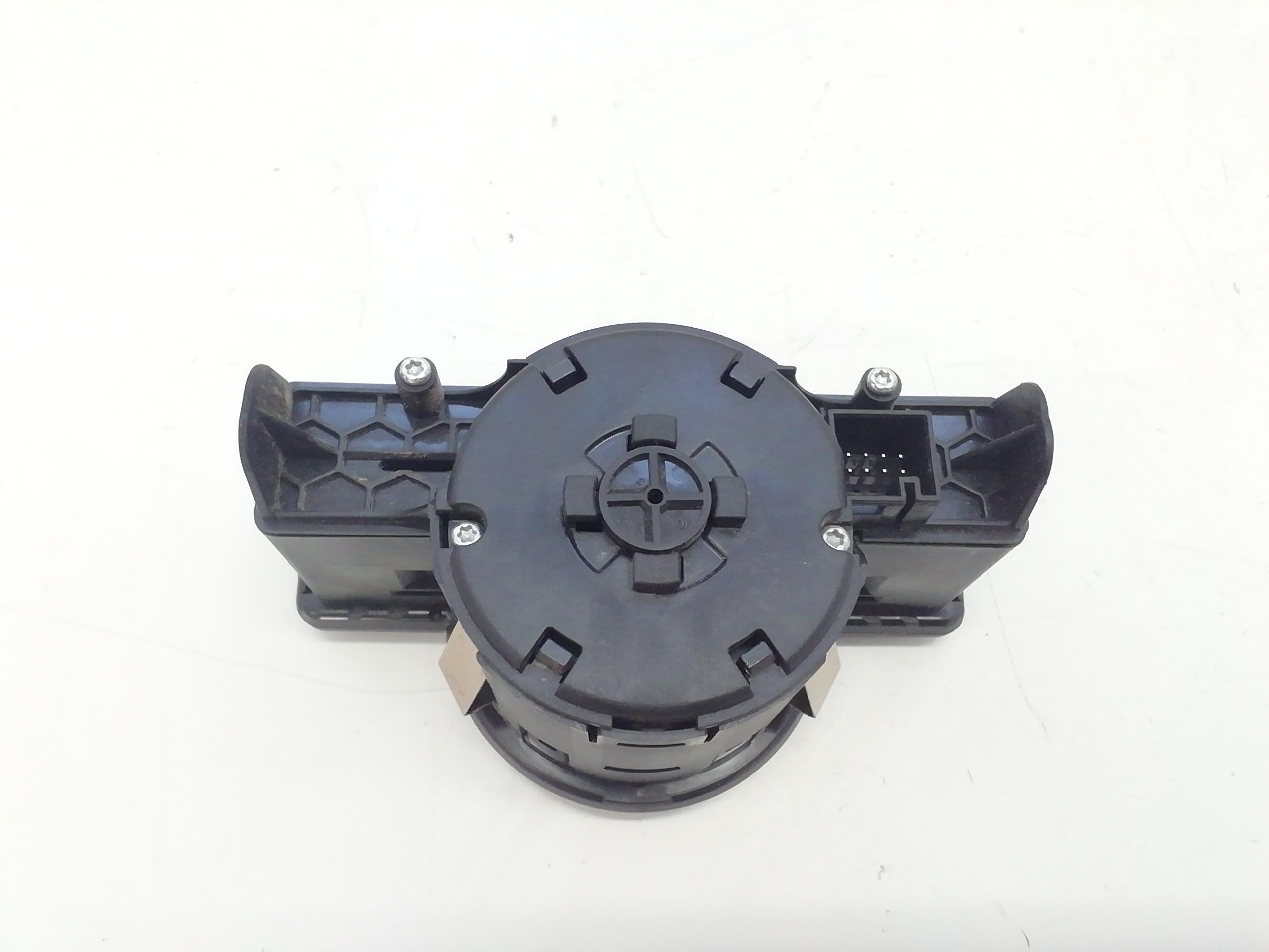 INTERRUTTORE COMANDO LUCI MERCEDES CLA Serie A2129050551 (13>)