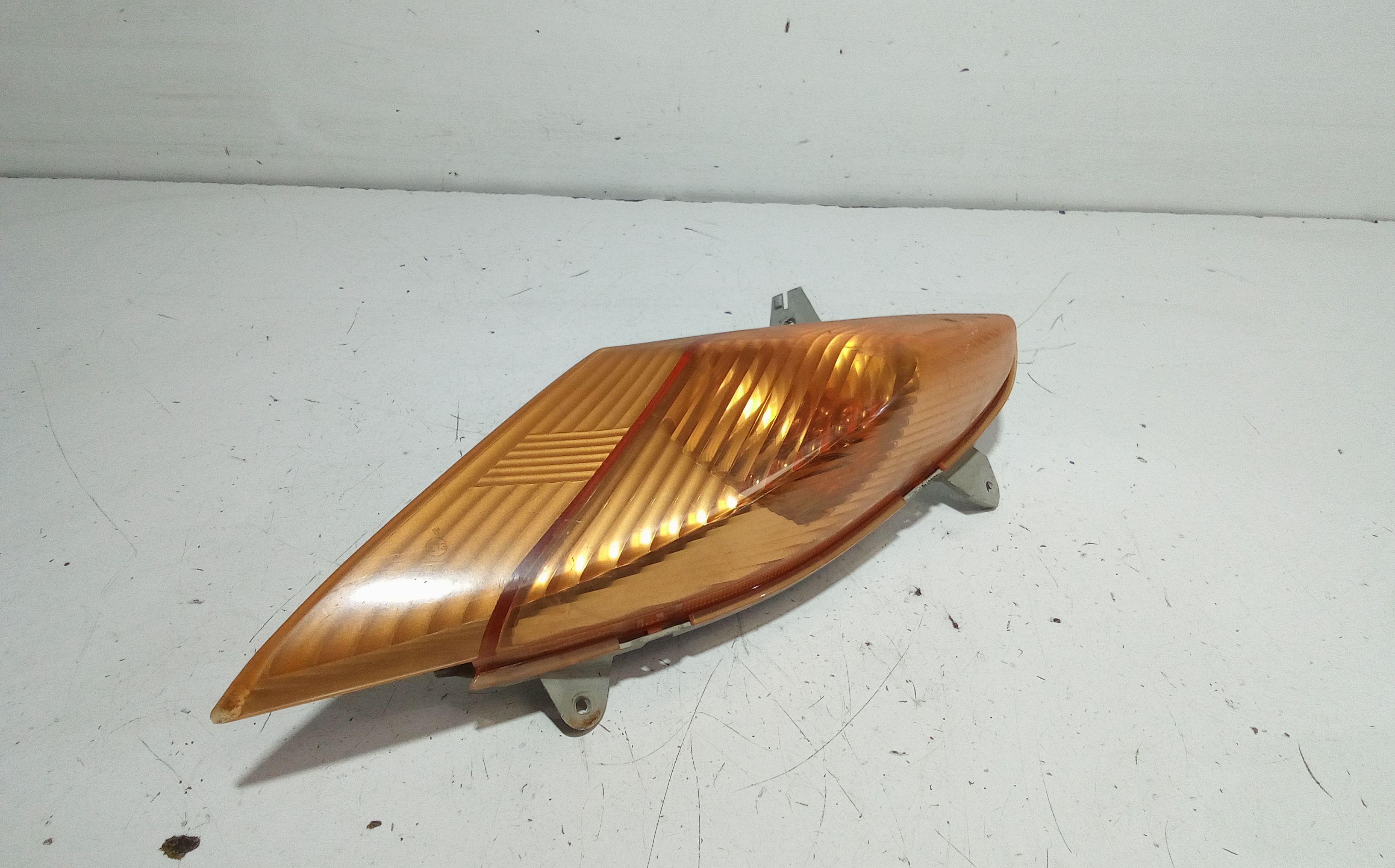 Freccia ant SX SUZUKI Burgman 250cc (AN250) (99-) | CasoriaCar.it