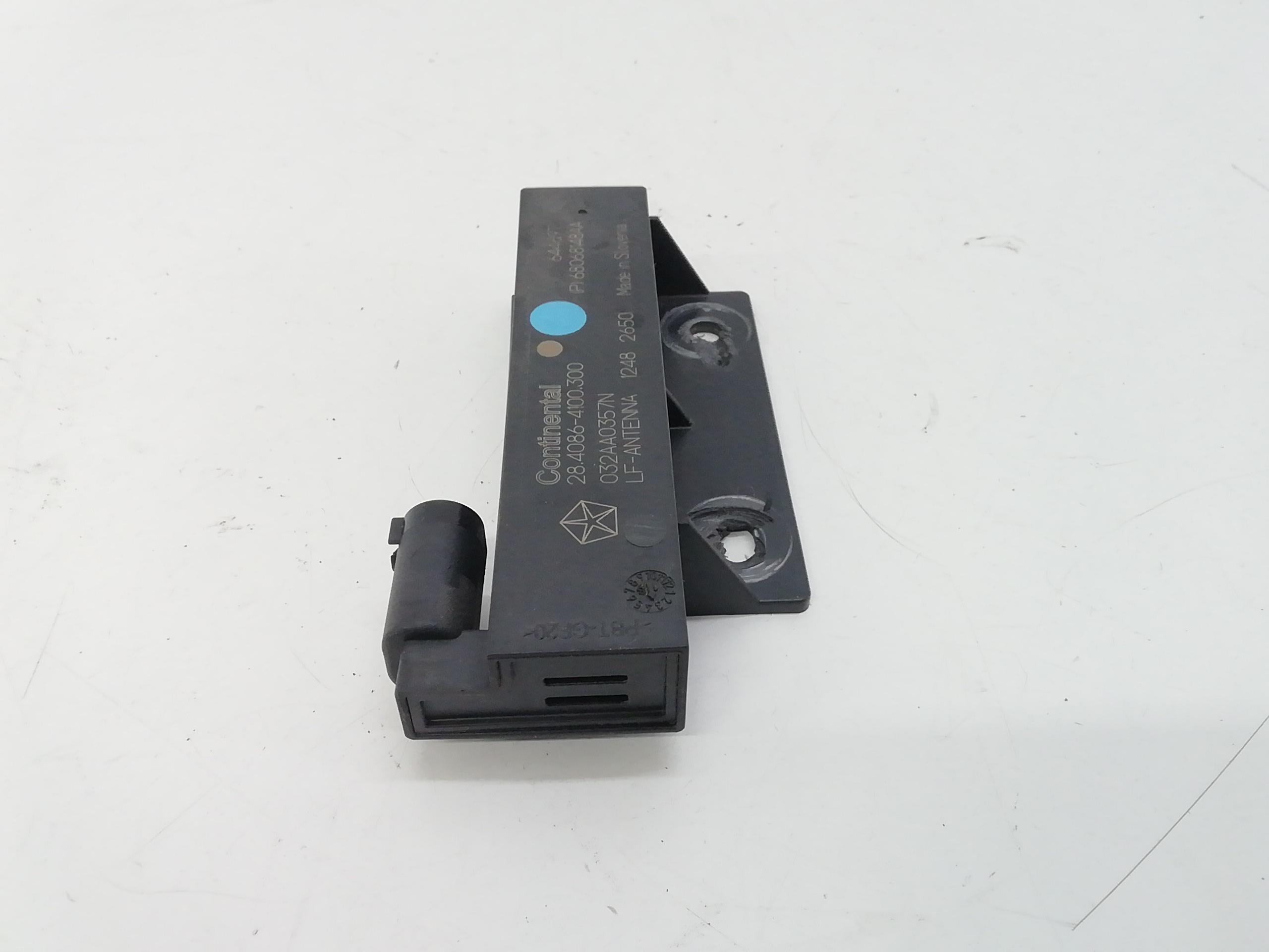 CENTRALINA ANTENNA FIAT 500 X Serie 68068148AA (15>)