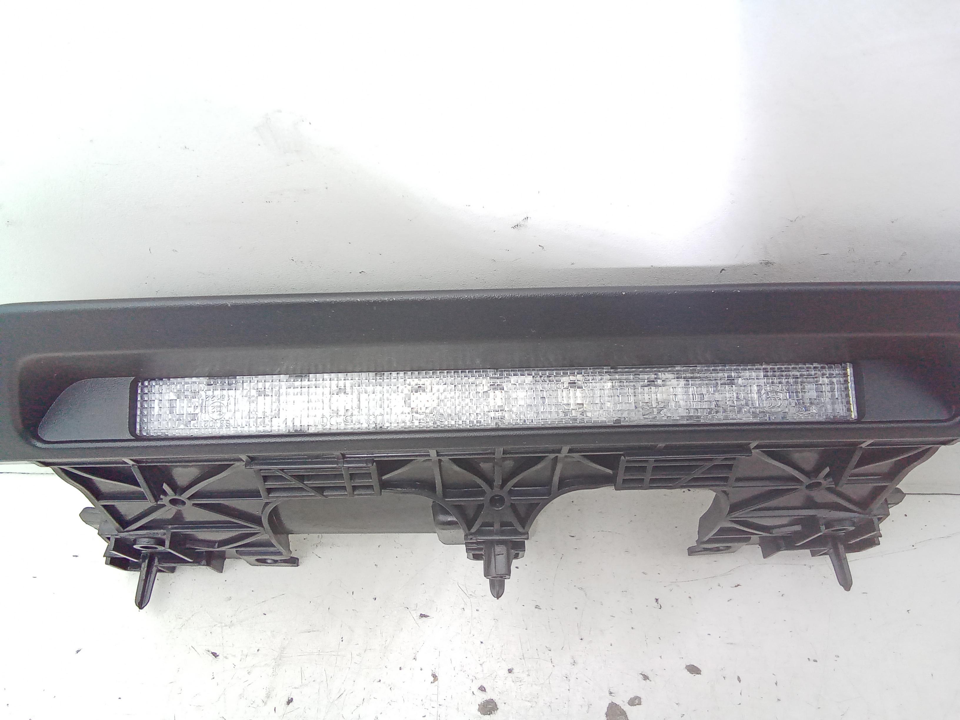 TERZO STOP DACIA Duster 1° Serie 265958992d (10>)