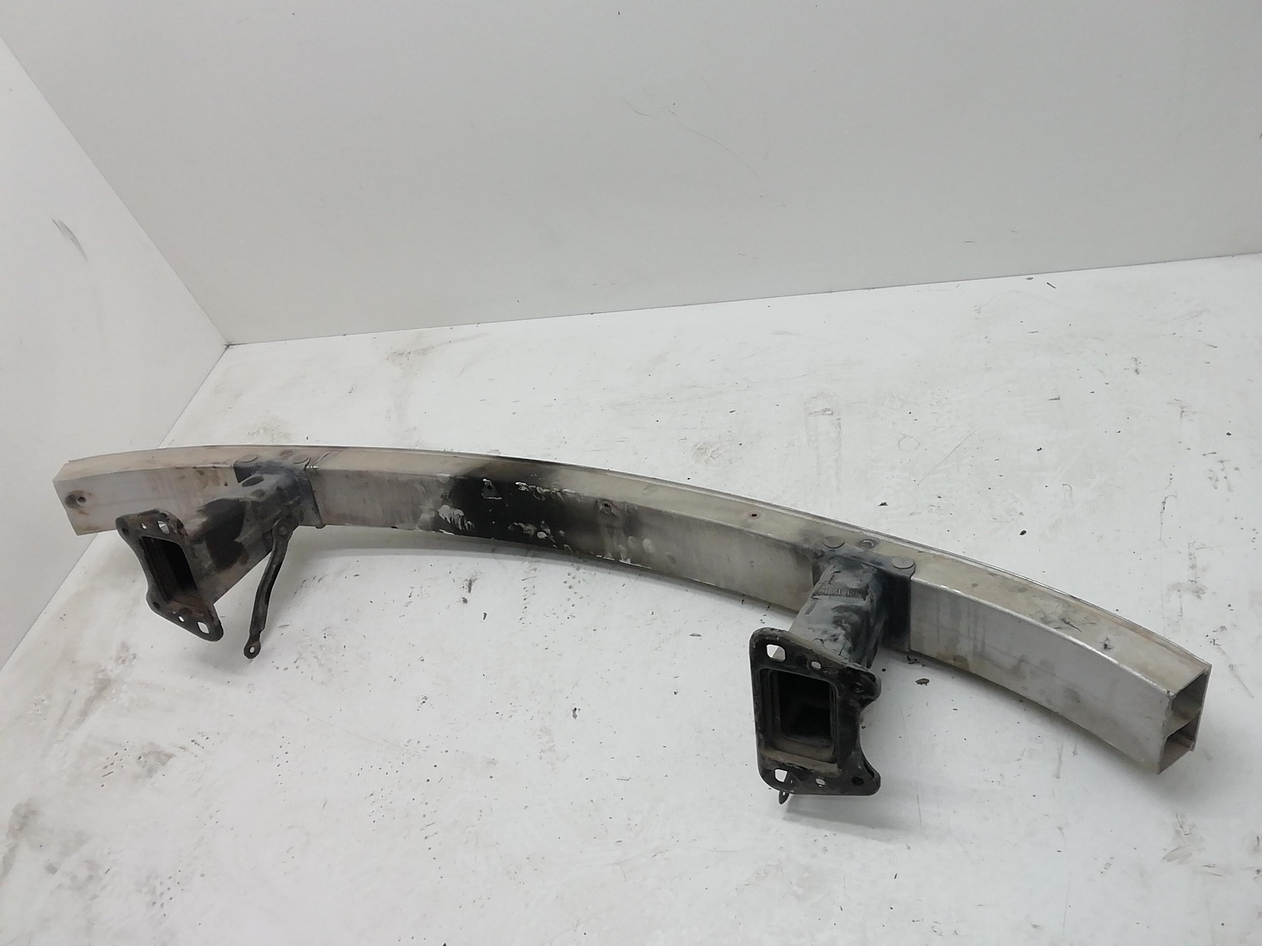 TRAVERSA PARAURTI ANTERIORE MERCEDES Classe M 2° Serie OM 642.940 (05>11)