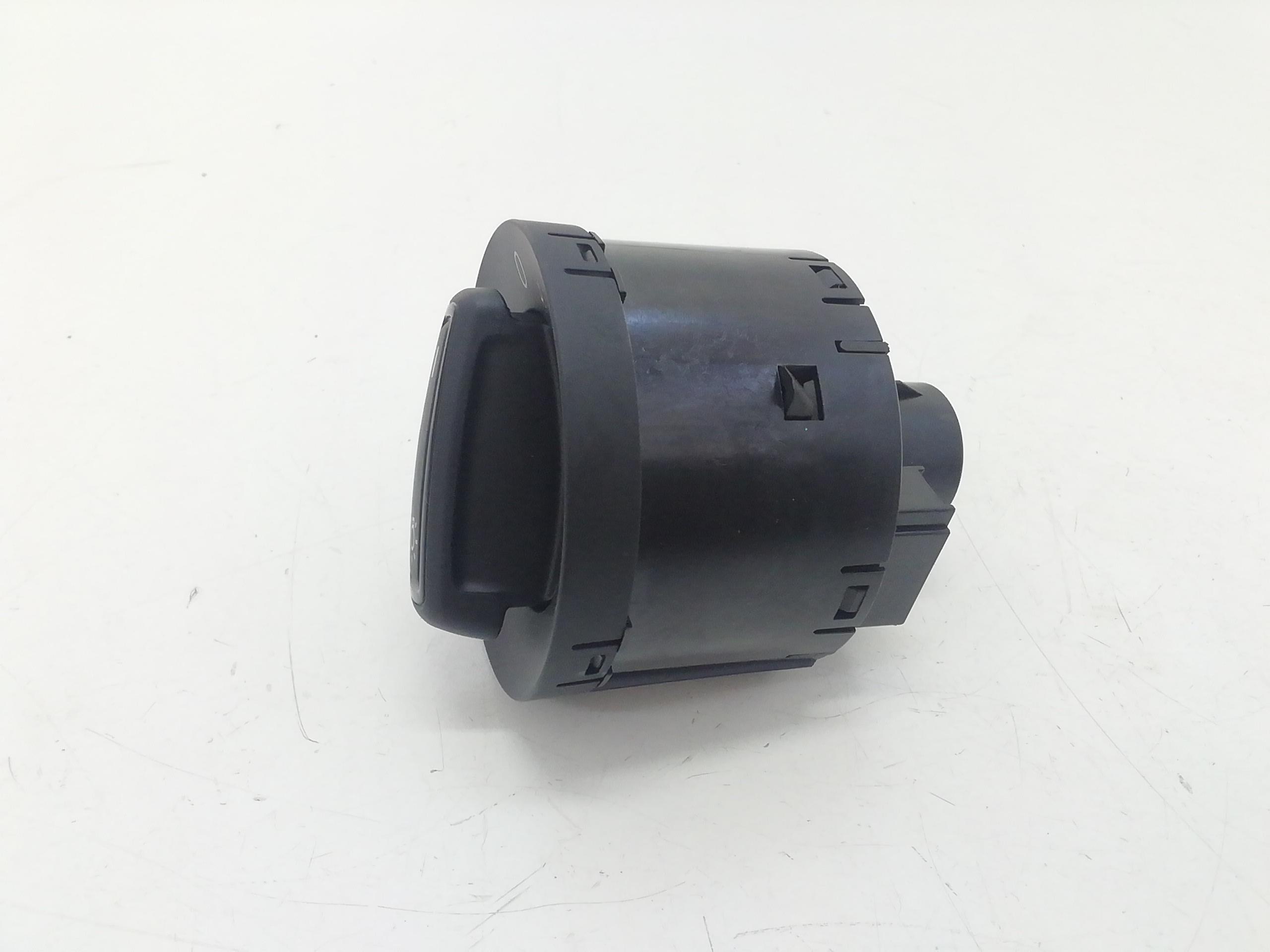 INTERRUTTORE COMANDO LUCI VOLKSWAGEN T-CROSS Serie 5G0941431R (19>)