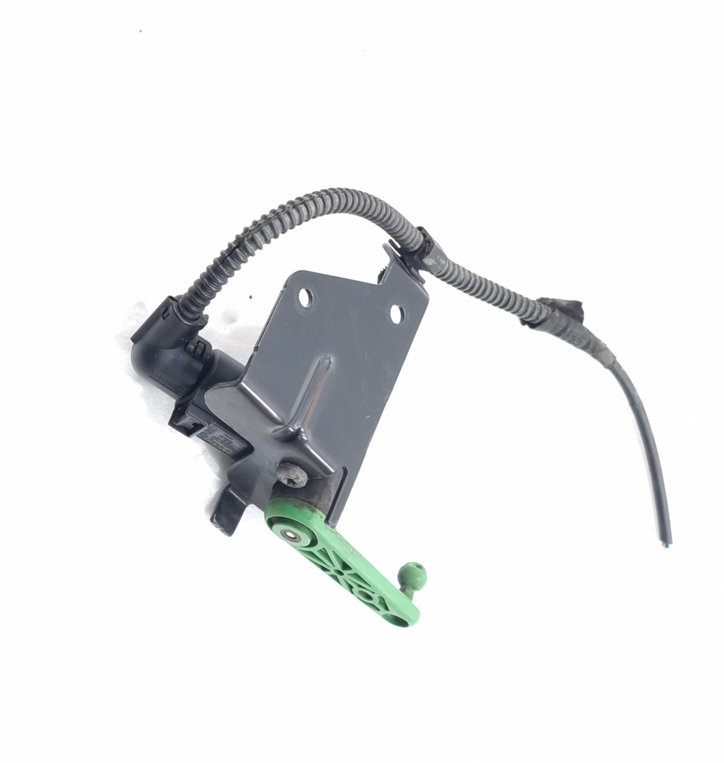 SENSORE REGOLAZIONE ALTEZZA FARO AUDI A3 Serie (8V1) 5Q0907503 (12>18)
