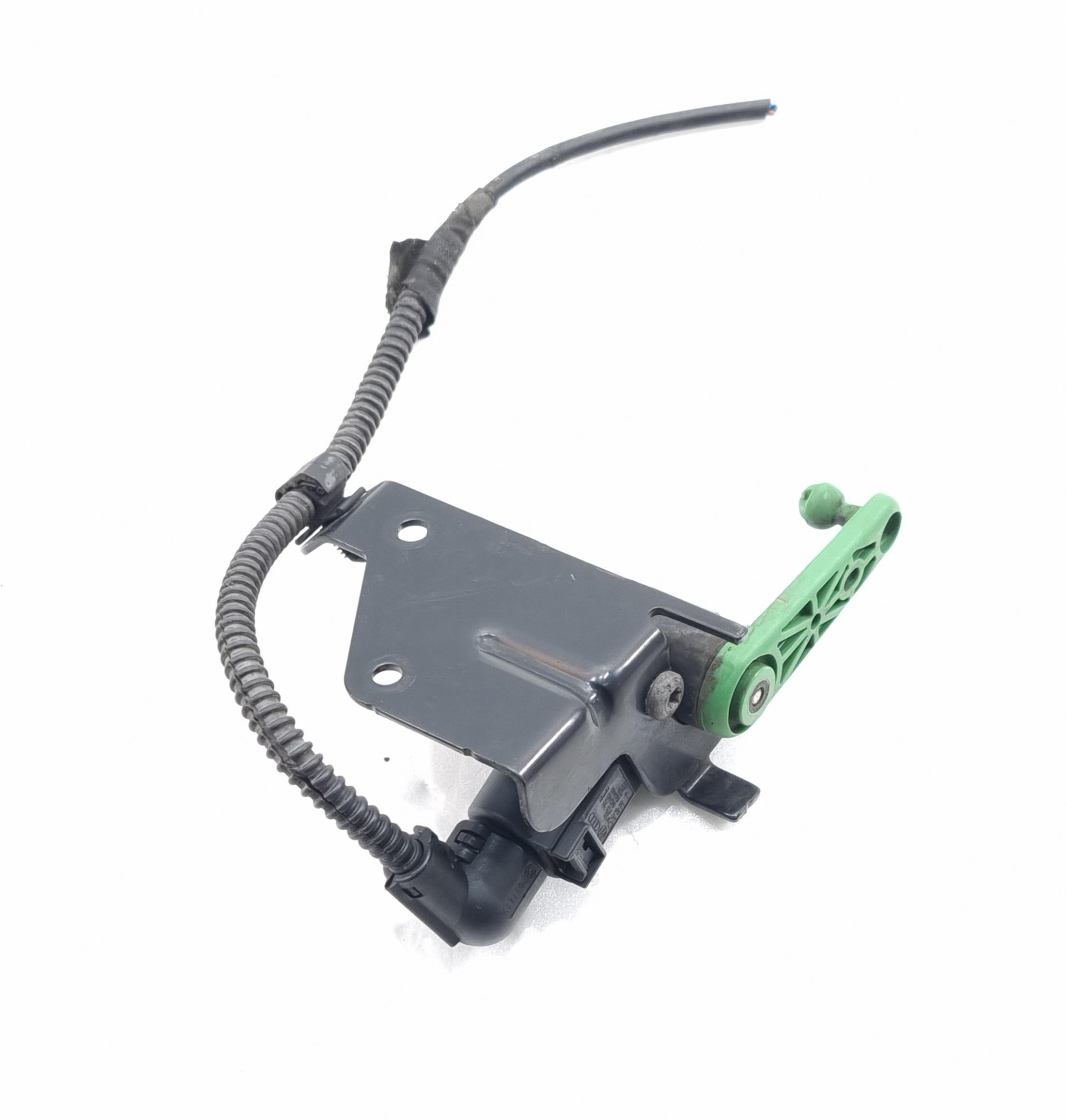 SENSORE REGOLAZIONE ALTEZZA FARO AUDI A3 Serie (8V1) 5Q0907503 (12>18)