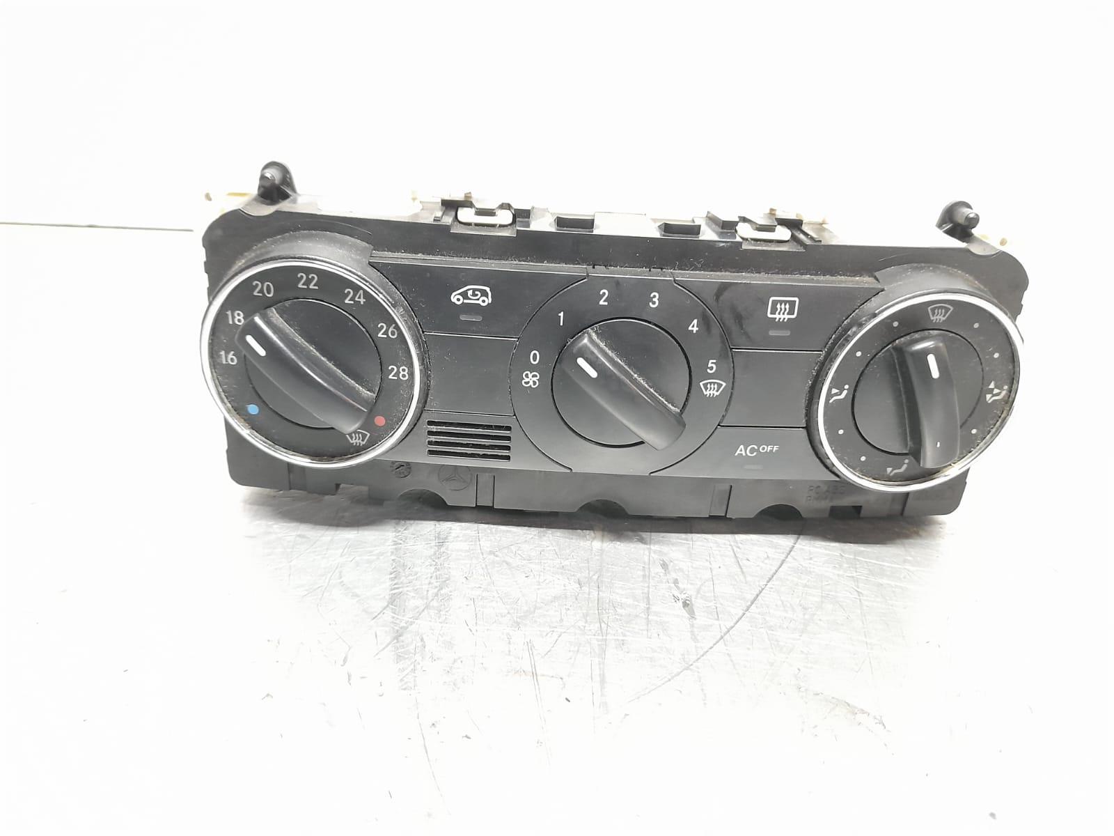 COMANDI CLIMA MERCEDES Classe A W169 3° Serie A169 830 13 85 (04>08)