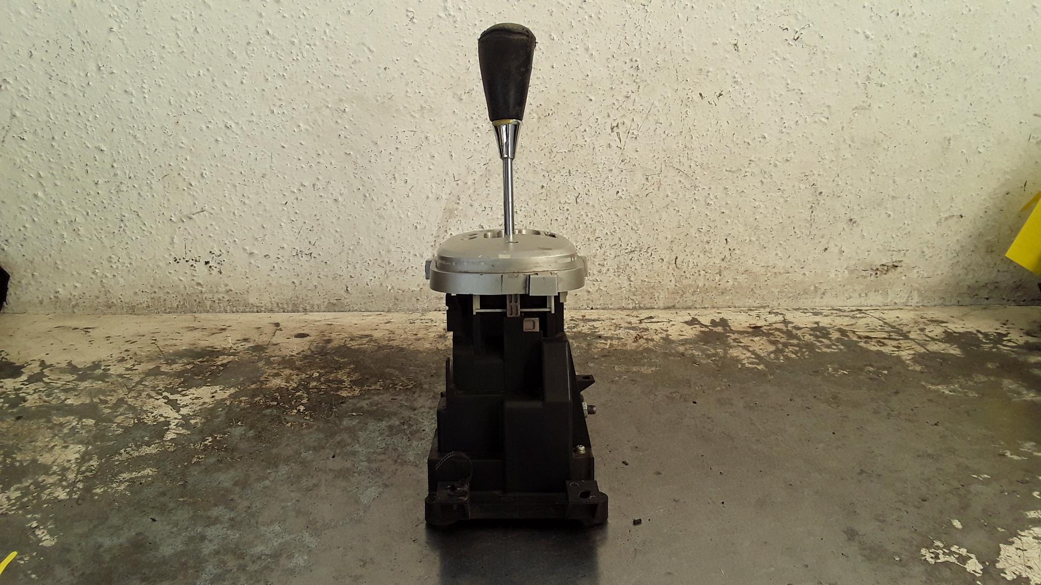 LEVA CAMBIO AUTOMATICO TOYOTA Yaris Serie 89451-52020 Diesel 1364 (05>08)