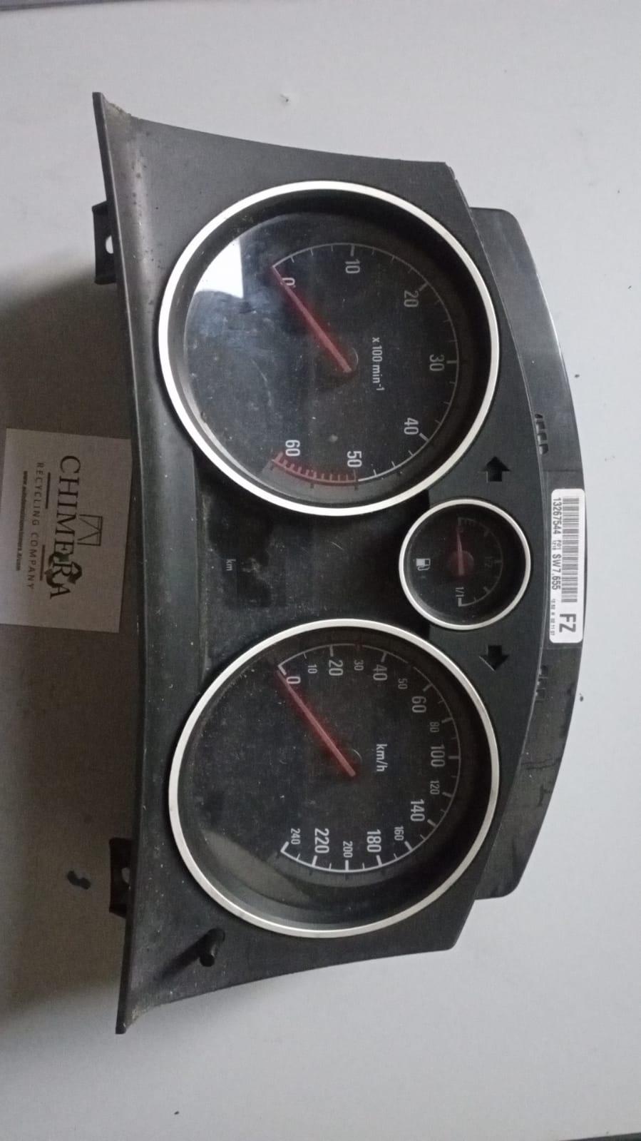 QUADRO STRUMENTI OPEL Astra H Berlina 13267544 (04>07)