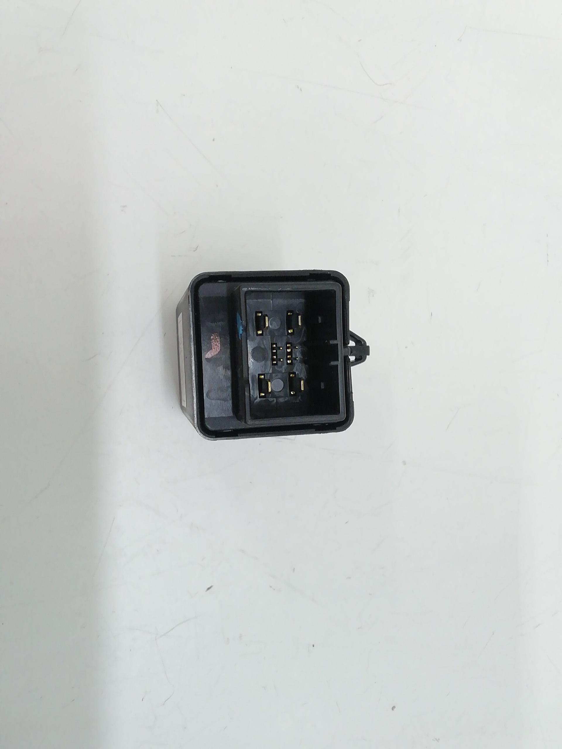 MODULO CONTROLLO RELÈ KIA Picanto 3° Serie 95240-2W100 (11>)