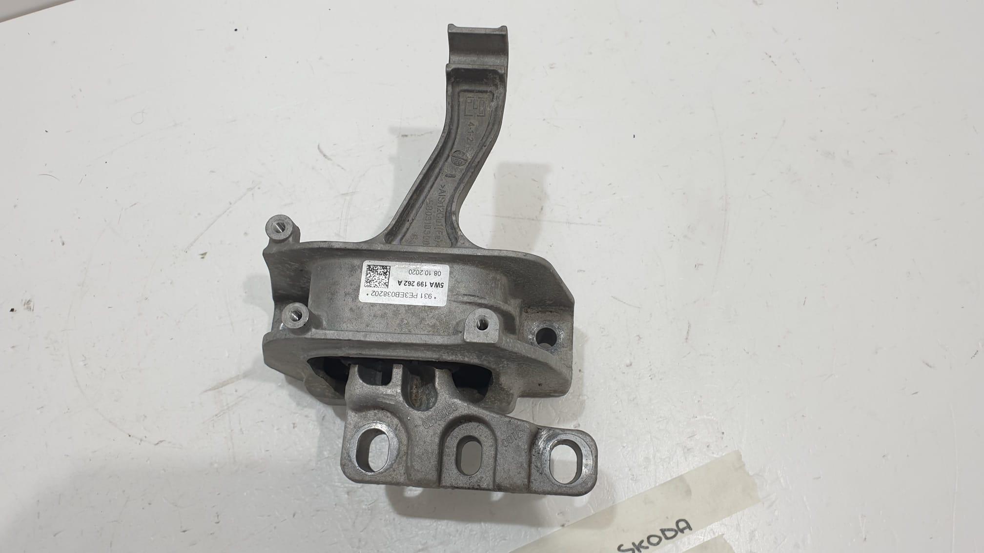 SUPPORTO MOTORE VOLKSWAGEN Golf Serie VIII 5WA199262A Benzina 1.0 (19>)