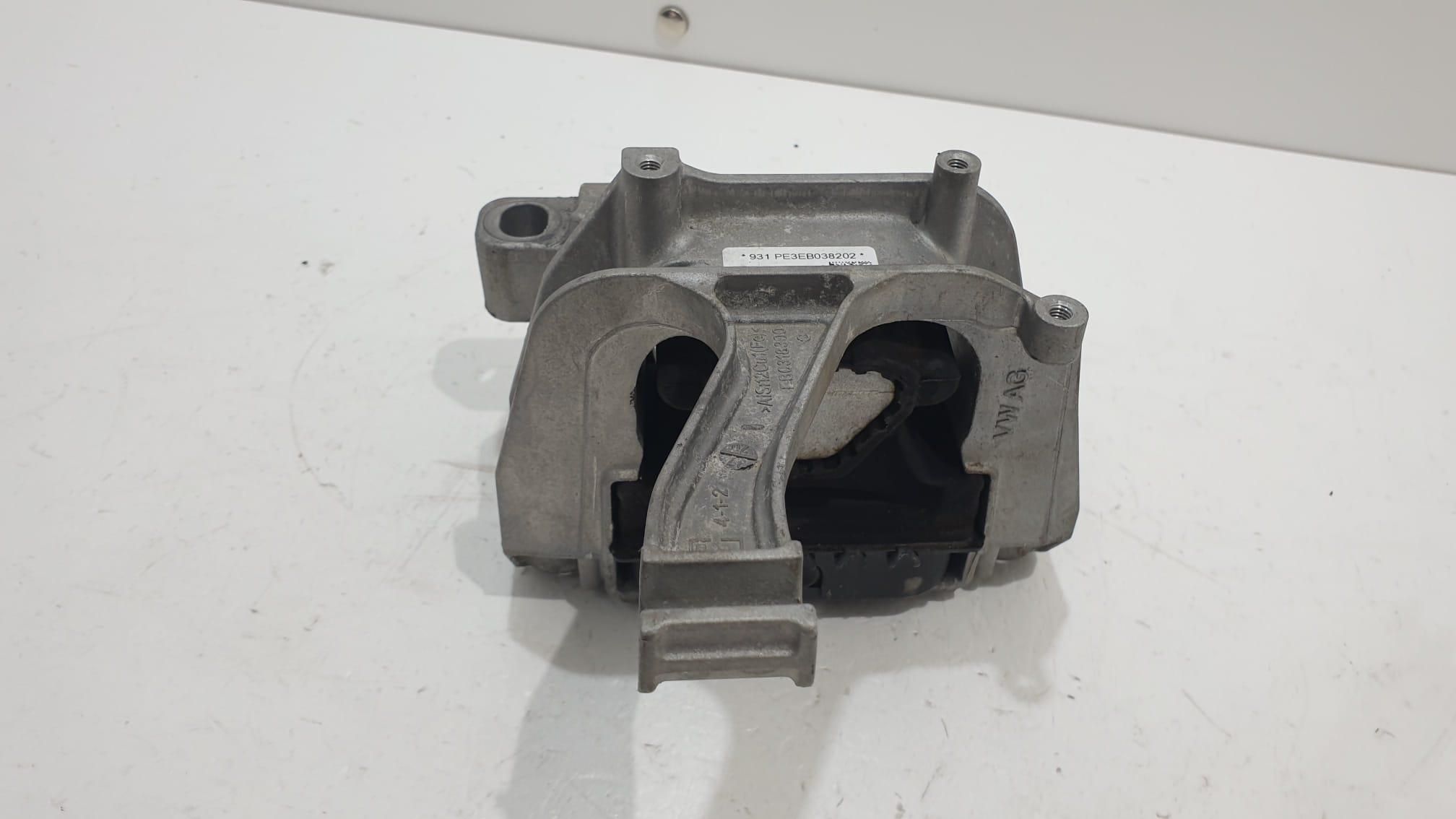 SUPPORTO MOTORE VOLKSWAGEN Golf Serie VIII 5WA199262A Benzina 1.0 (19>)