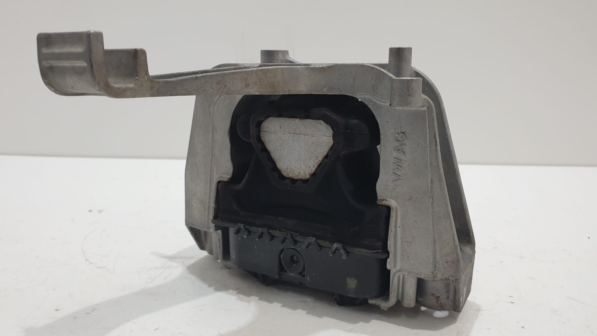 SUPPORTO MOTORE VOLKSWAGEN Golf Serie VIII 5WA199262A Benzina 1.0 (19>)