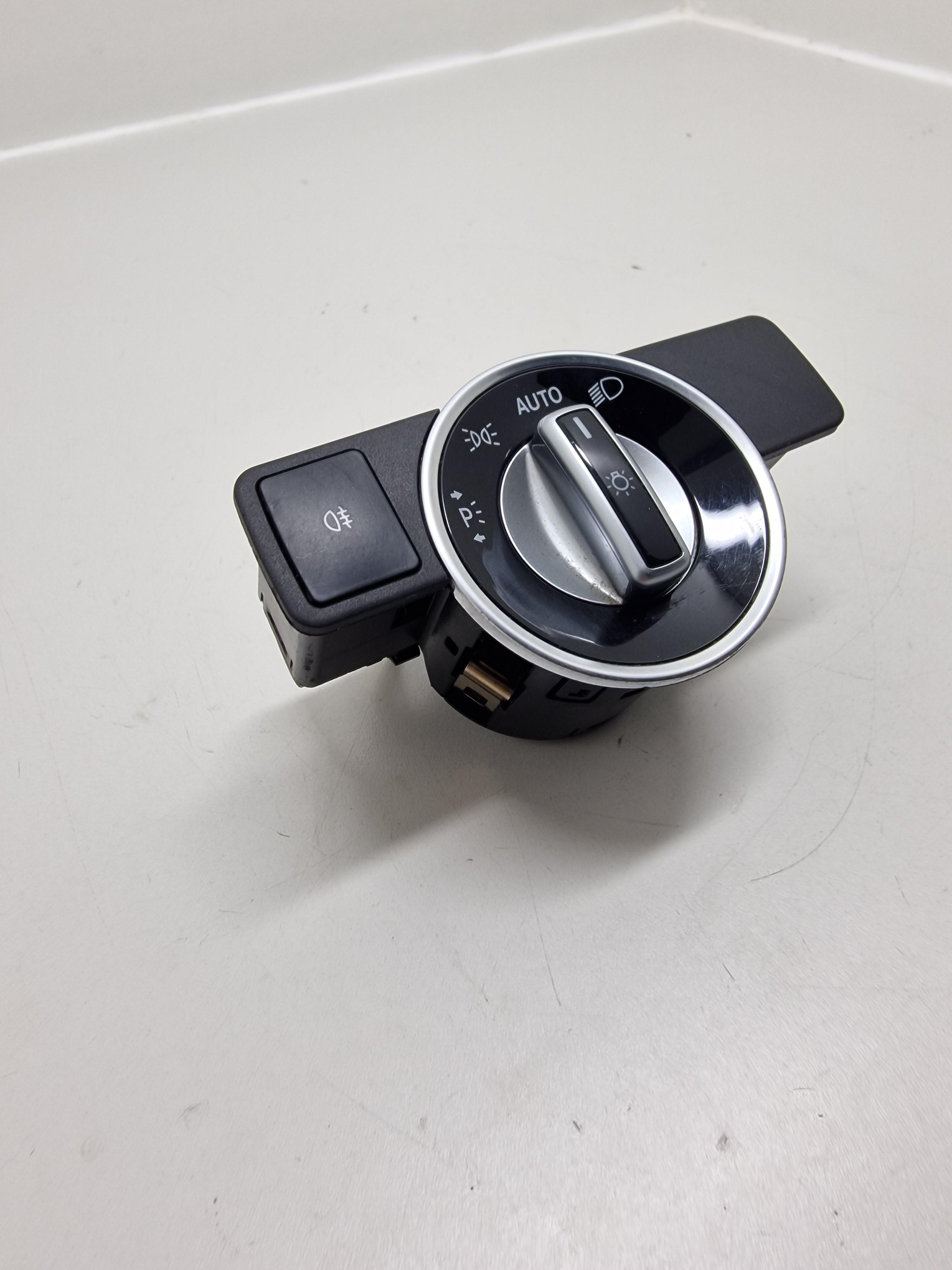 INTERRUTTORE COMANDO LUCI MERCEDES Classe E Berlina W212 A2129050551 (09>)