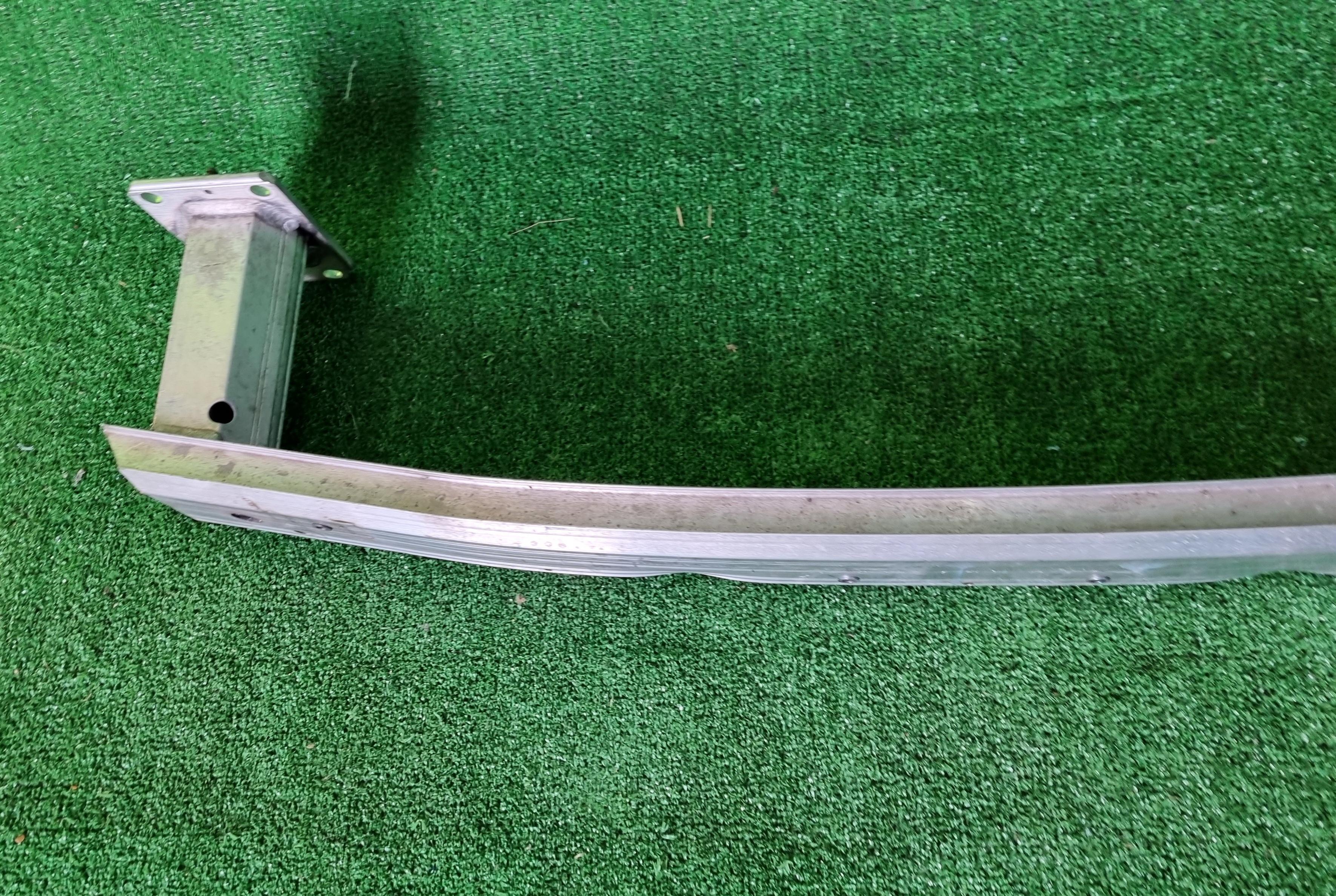 RINFORZO PARAURTI ANTERIORE CITROEN C5 Aircross 9824513680 (18>)