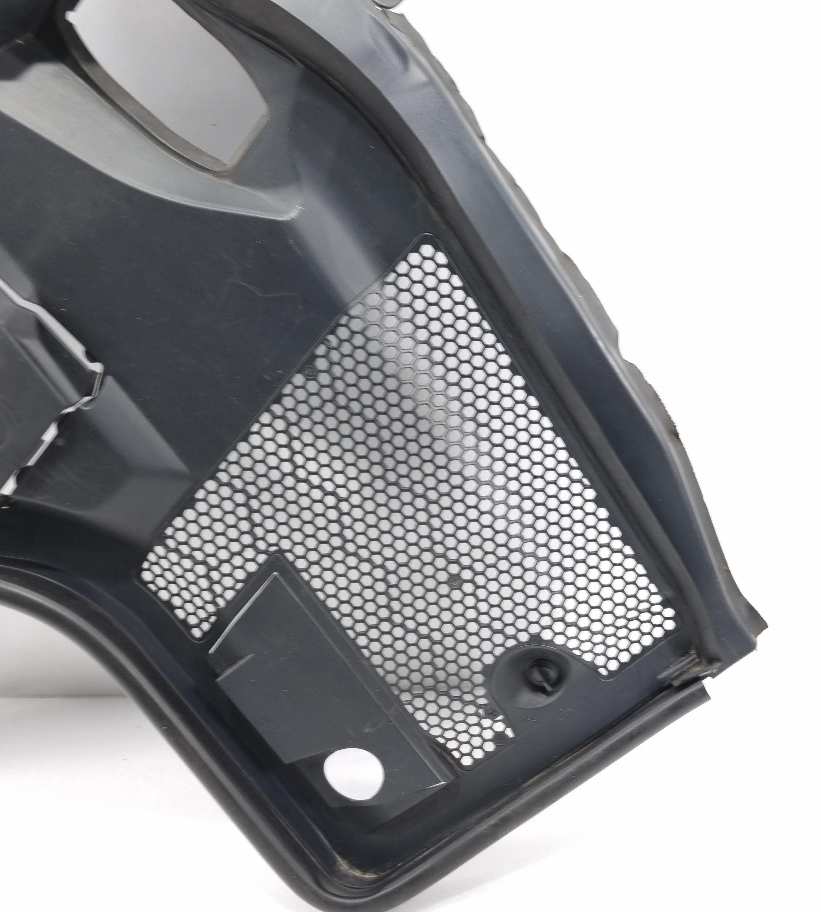 MODANATURA GOCCIOLATOIO SX MERCEDES Classe C Cabrio W205 A2058308902 (16>)
