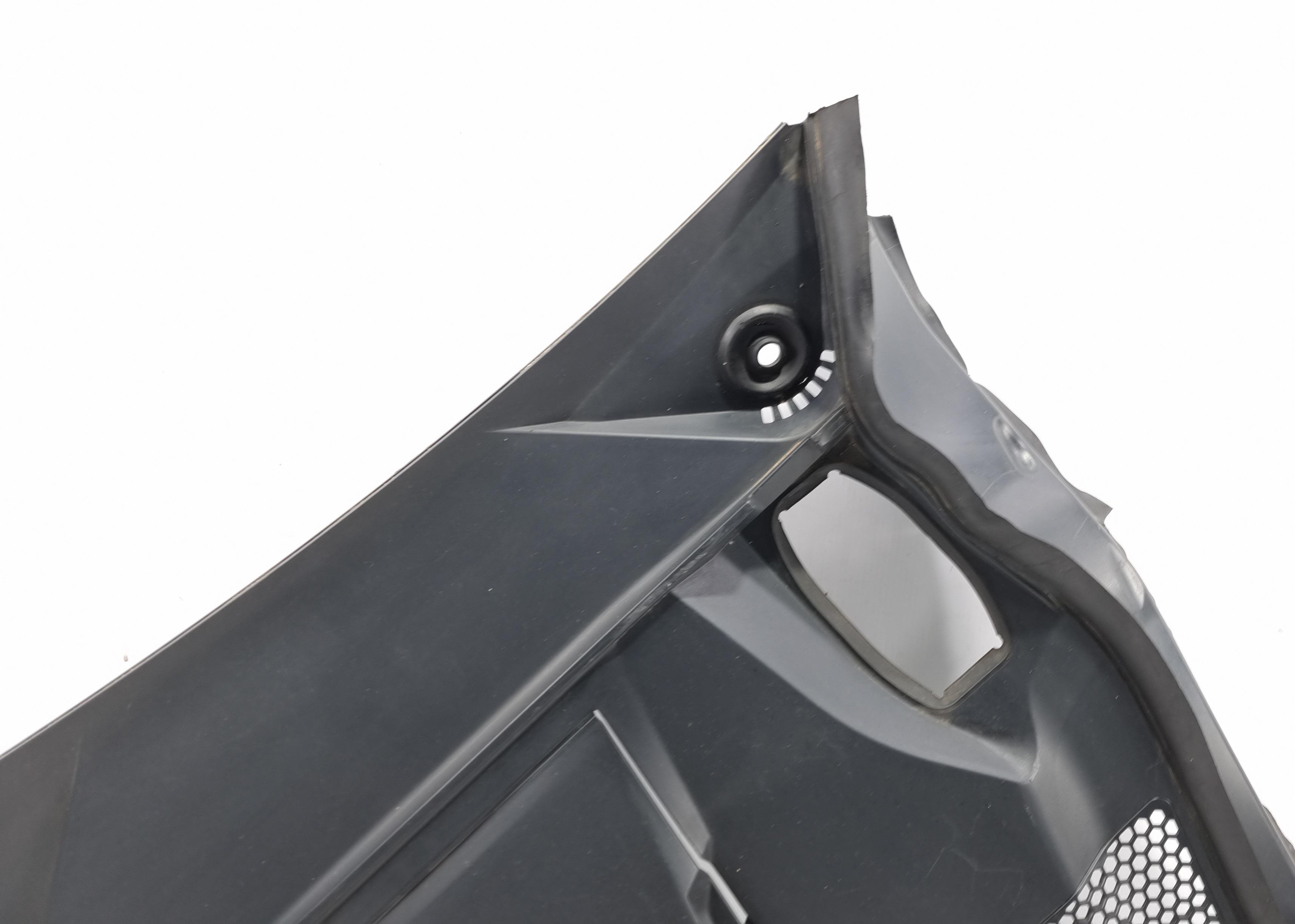 MODANATURA GOCCIOLATOIO SX MERCEDES Classe C Cabrio W205 A2058308902 (16>)