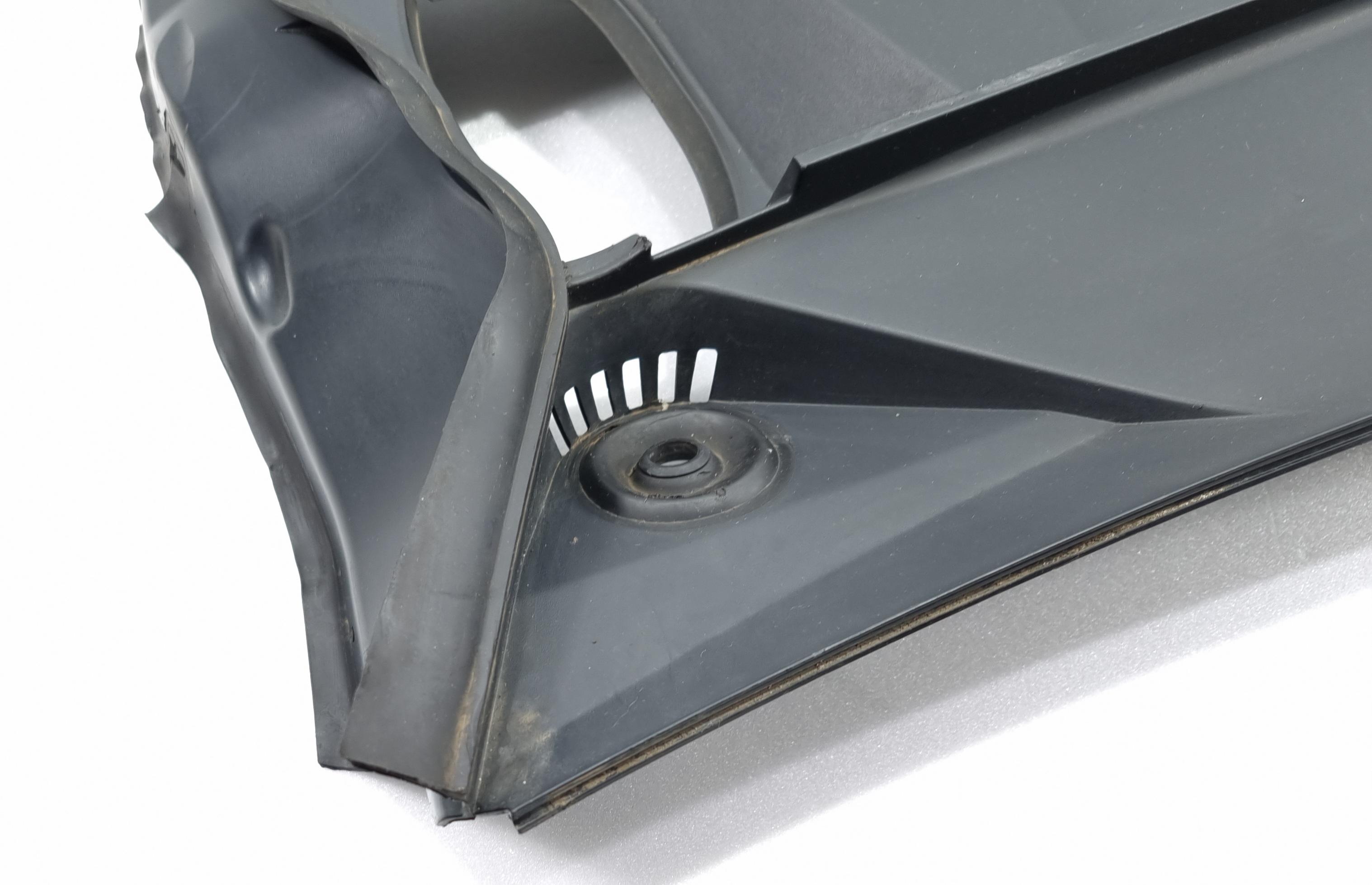 MODANATURA GOCCIOLATOIO SX MERCEDES Classe C Cabrio W205 A2058308902 (16>)