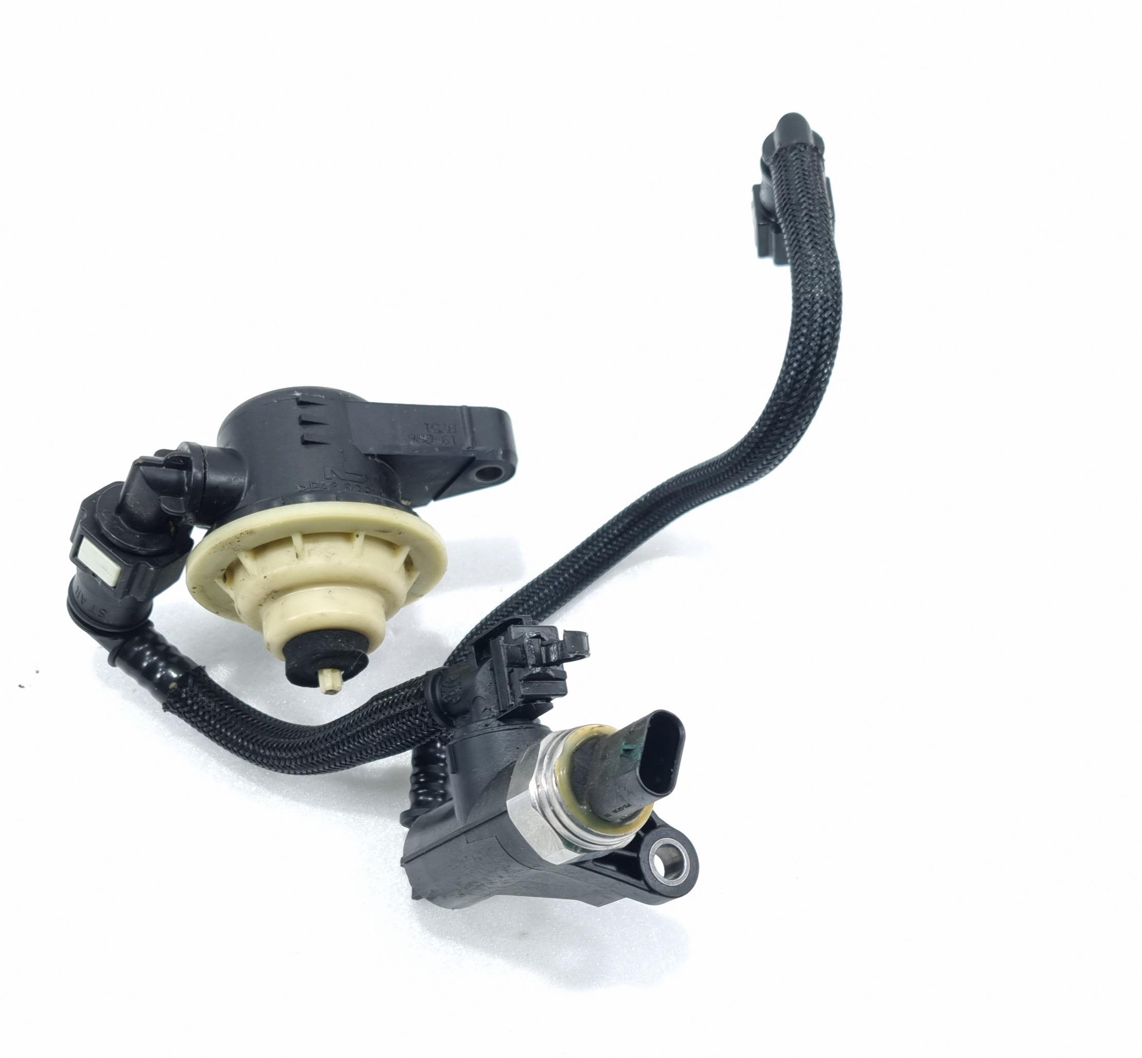 SENSORE DI TEMPERATURA CARBURANTE CITROEN C5 Aircross 9828711180 YHZ ...