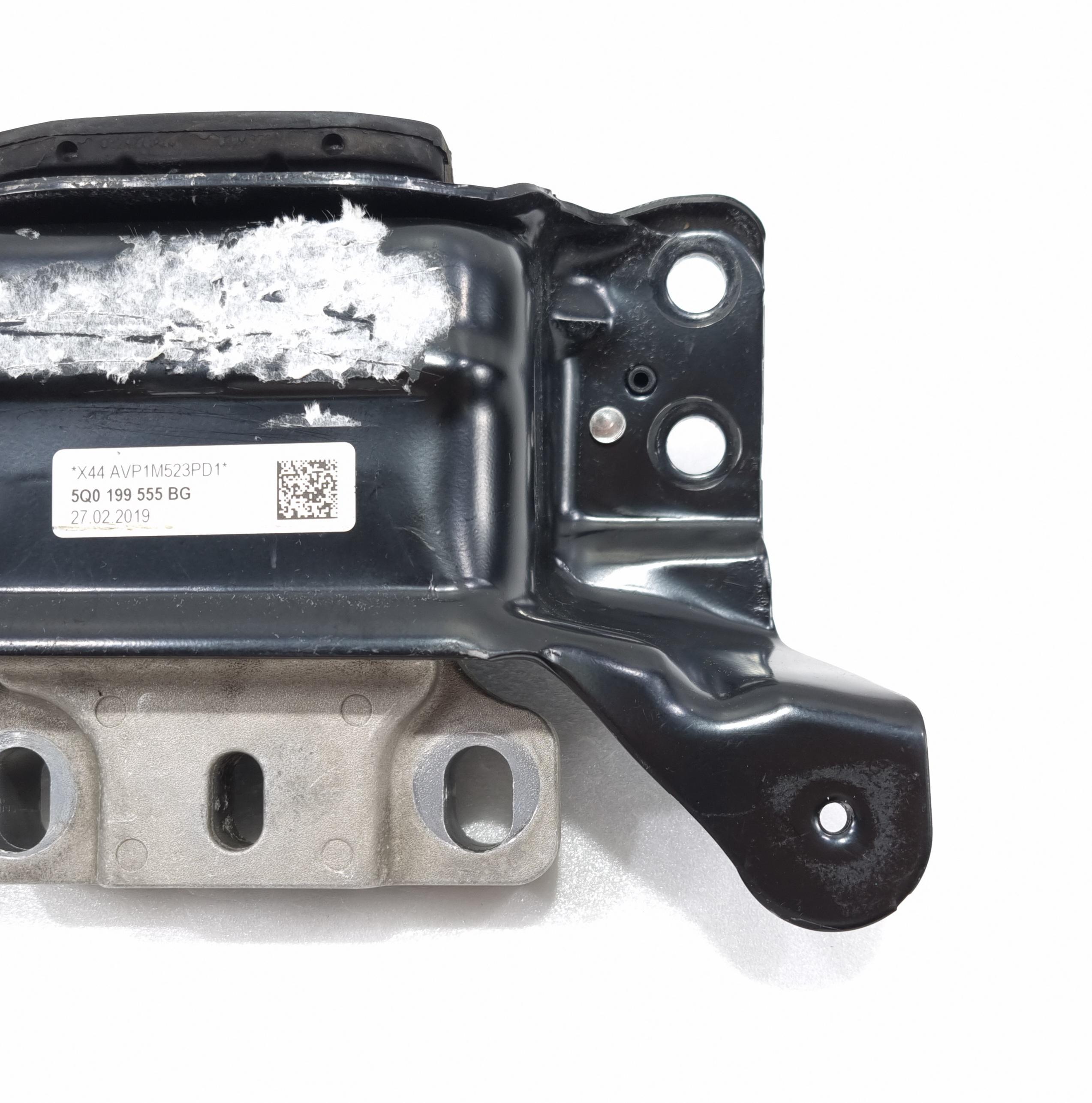 SUPPORTO CAMBIO VOLKSWAGEN T-Roc Serie 5Q0199555BG DGTE Diesel 1600 (17>)