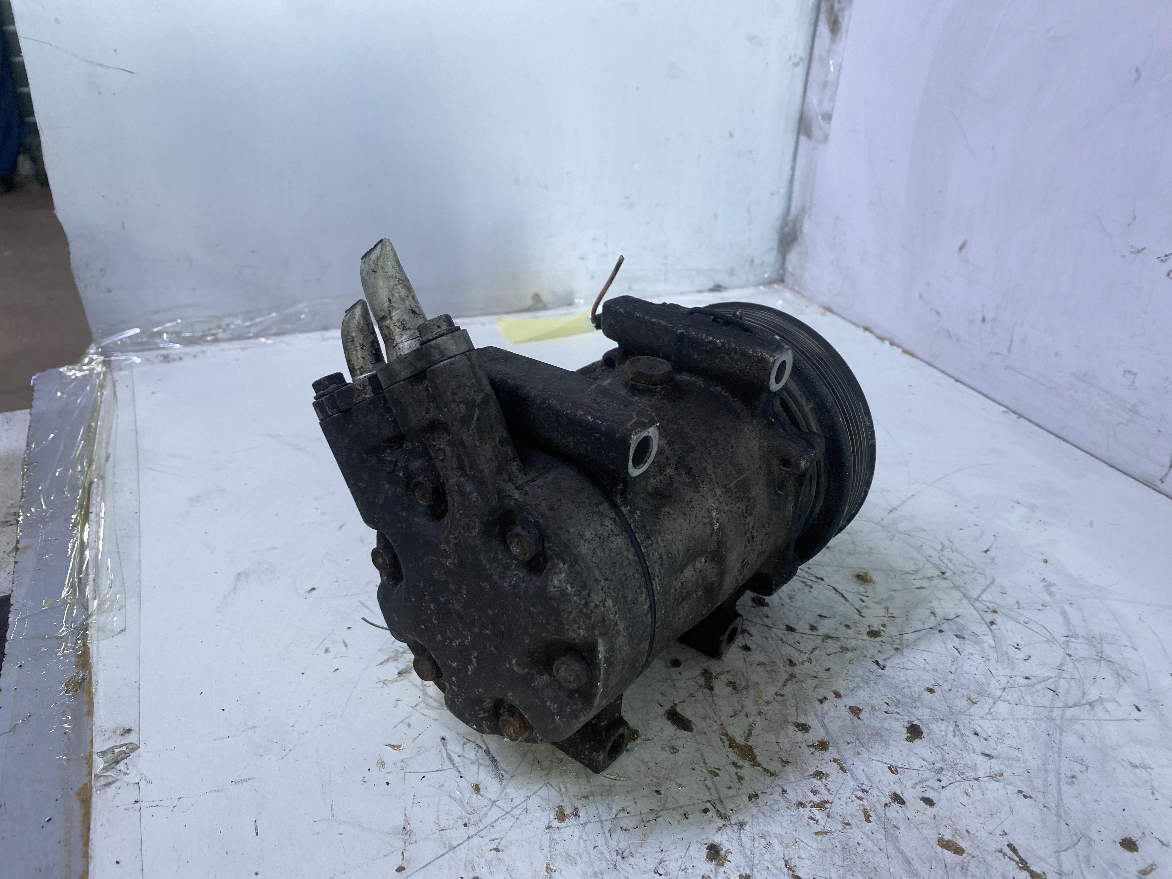 COMPRESSORE A/C RENAULT Kangoo 1° Serie 00451800 F9Q 782, F9Q 790 ...