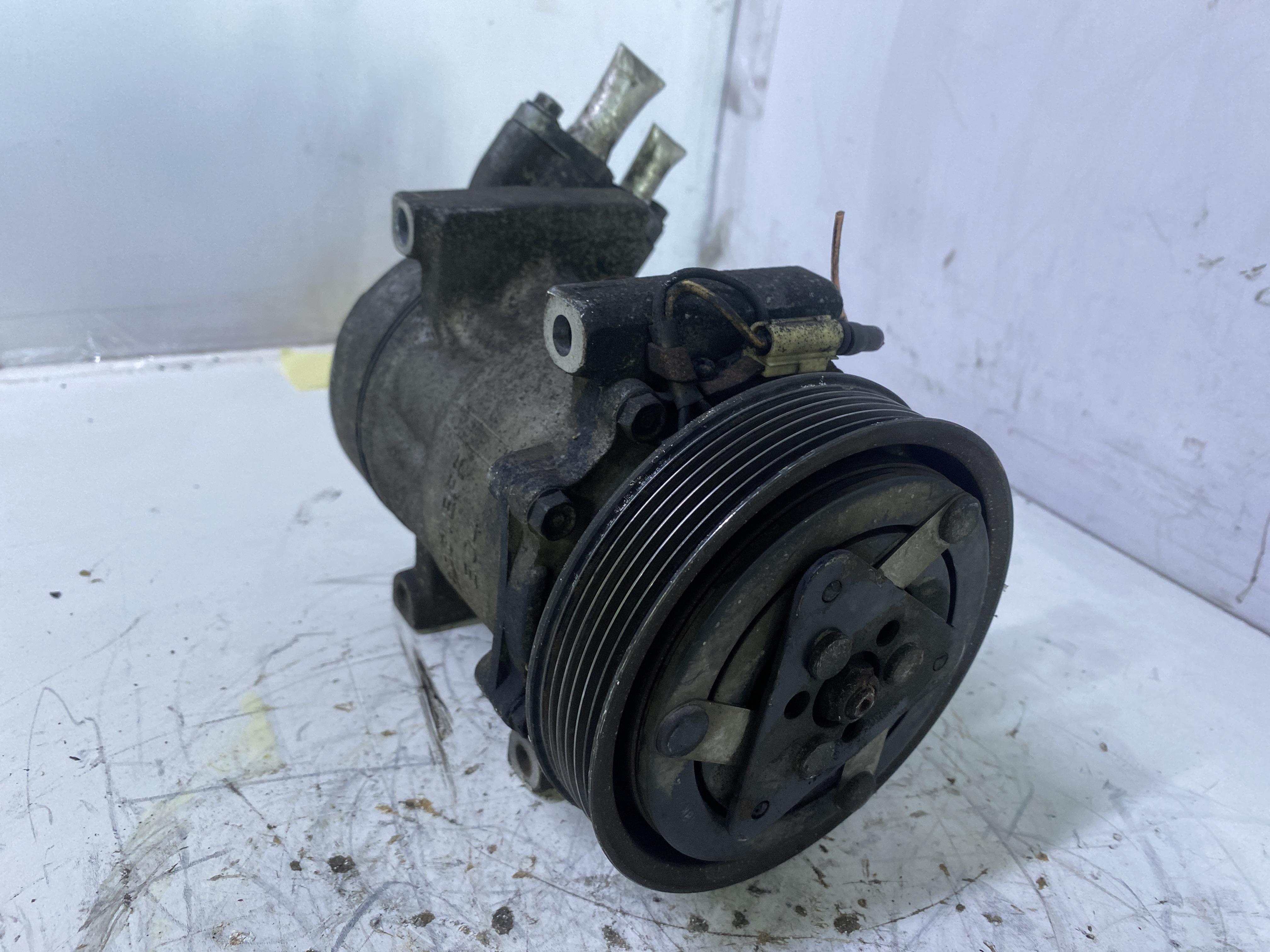 COMPRESSORE A/C RENAULT Kangoo 1° Serie 00451800 F9Q 782, F9Q 790 ...