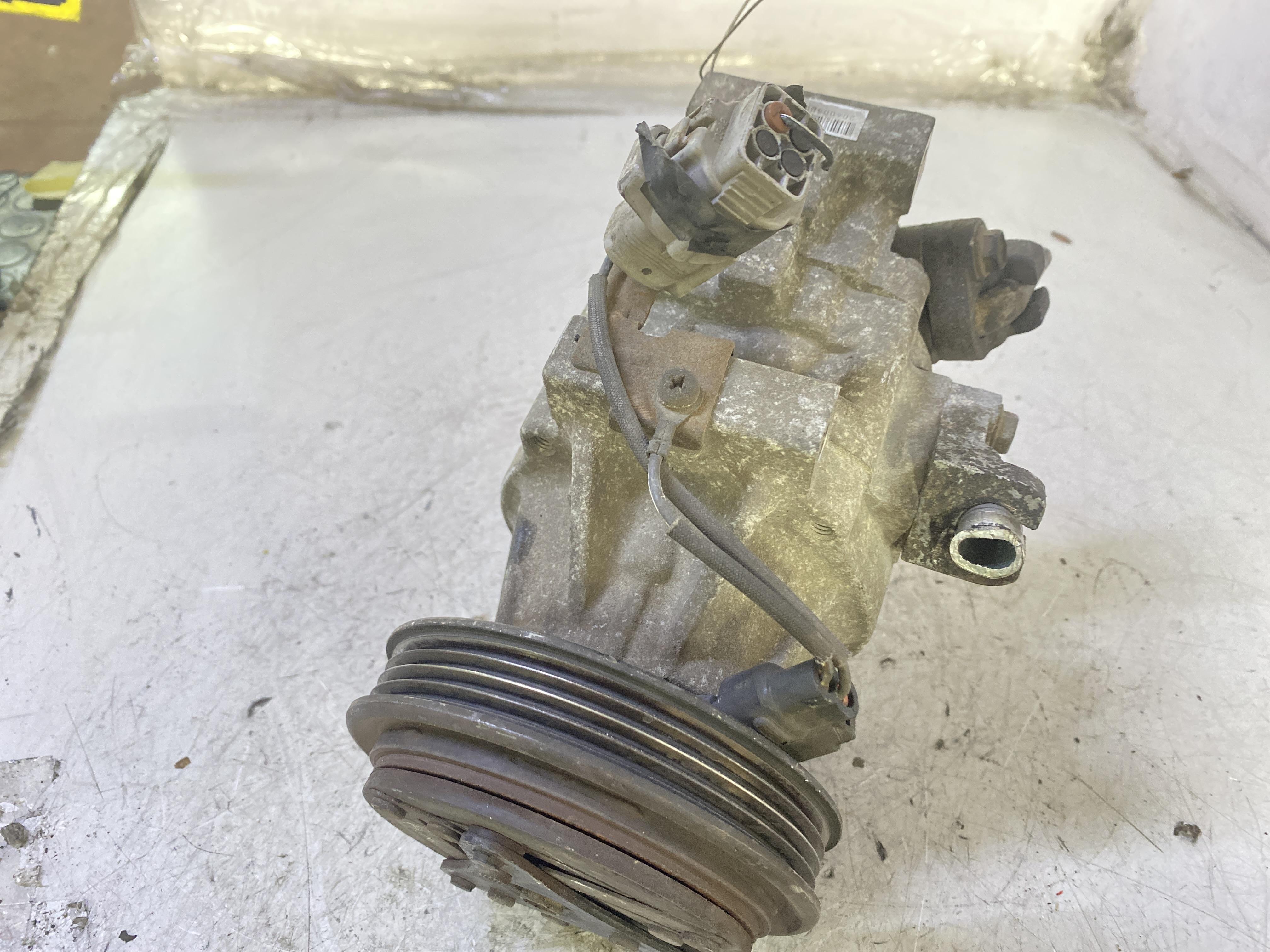 COMPRESSORE A/C TOYOTA Yaris Verso Serie 442100-2060 2NZ-FE Benzina 1300 (99>03)