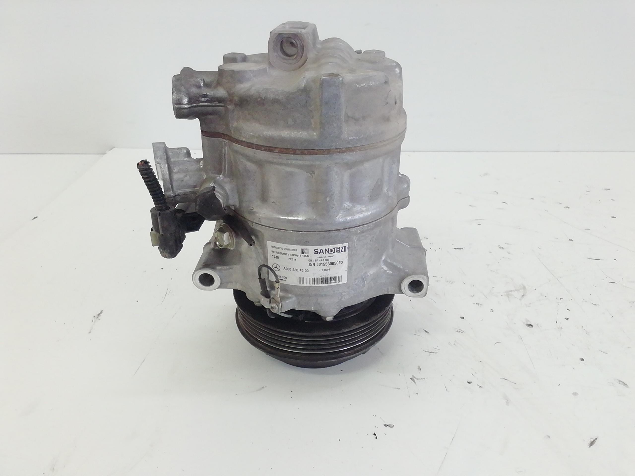 COMPRESSORE A/C MERCEDES GLC Serie (W253) A0008304500 Diesel 2000 (15>)