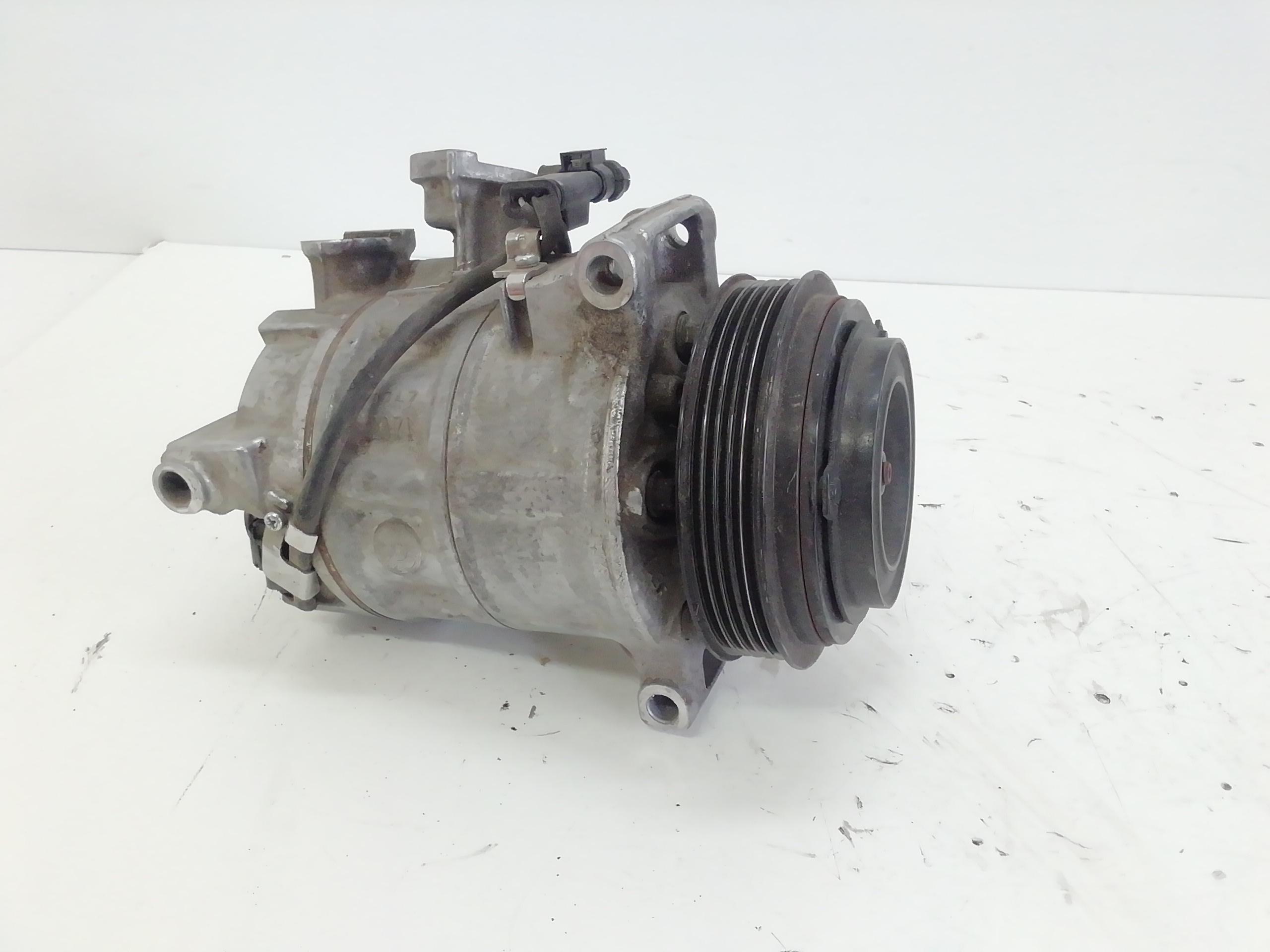 COMPRESSORE A/C MERCEDES GLC Serie (W253) A0008304500 Diesel 2000 (15>)