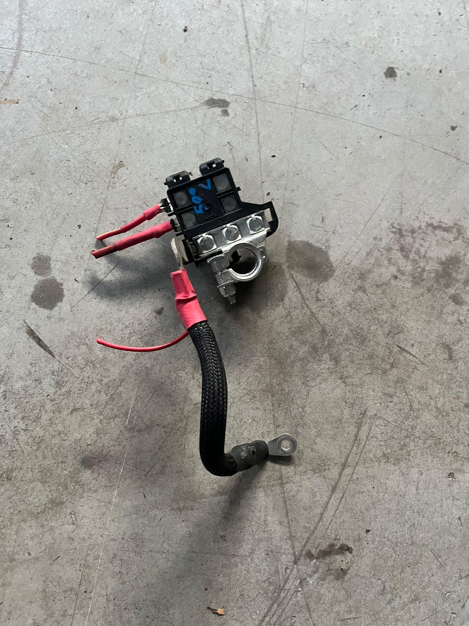 - POLO POSITIVO CON FUSIBILI FIAT 500 L Serie (351_352) (12>) 1.3 ...