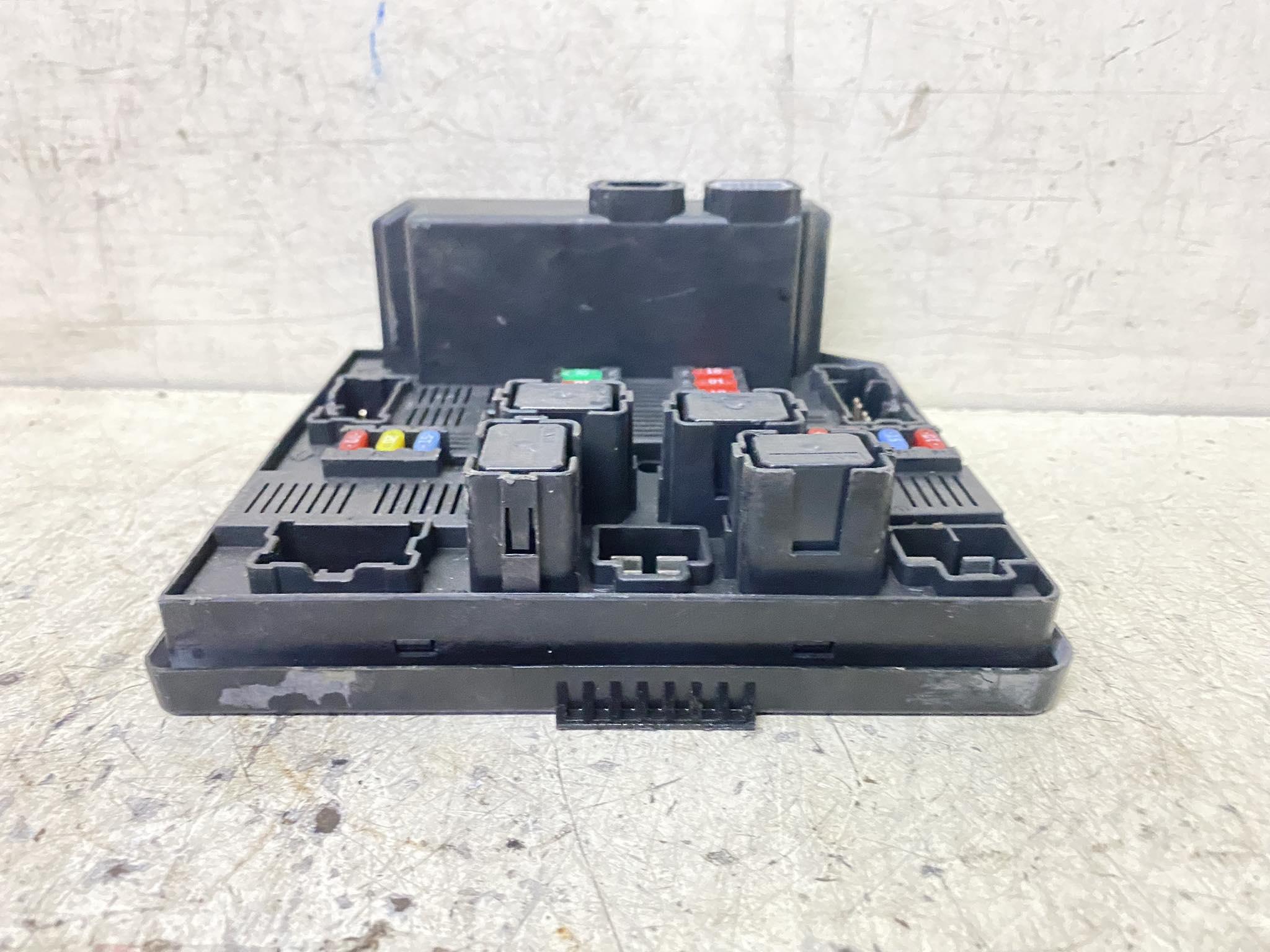 CENTRALINA PORTA FUSIBILI RENAULT Koleos 1° Serie 284B7 JY00A Benzina (08>)