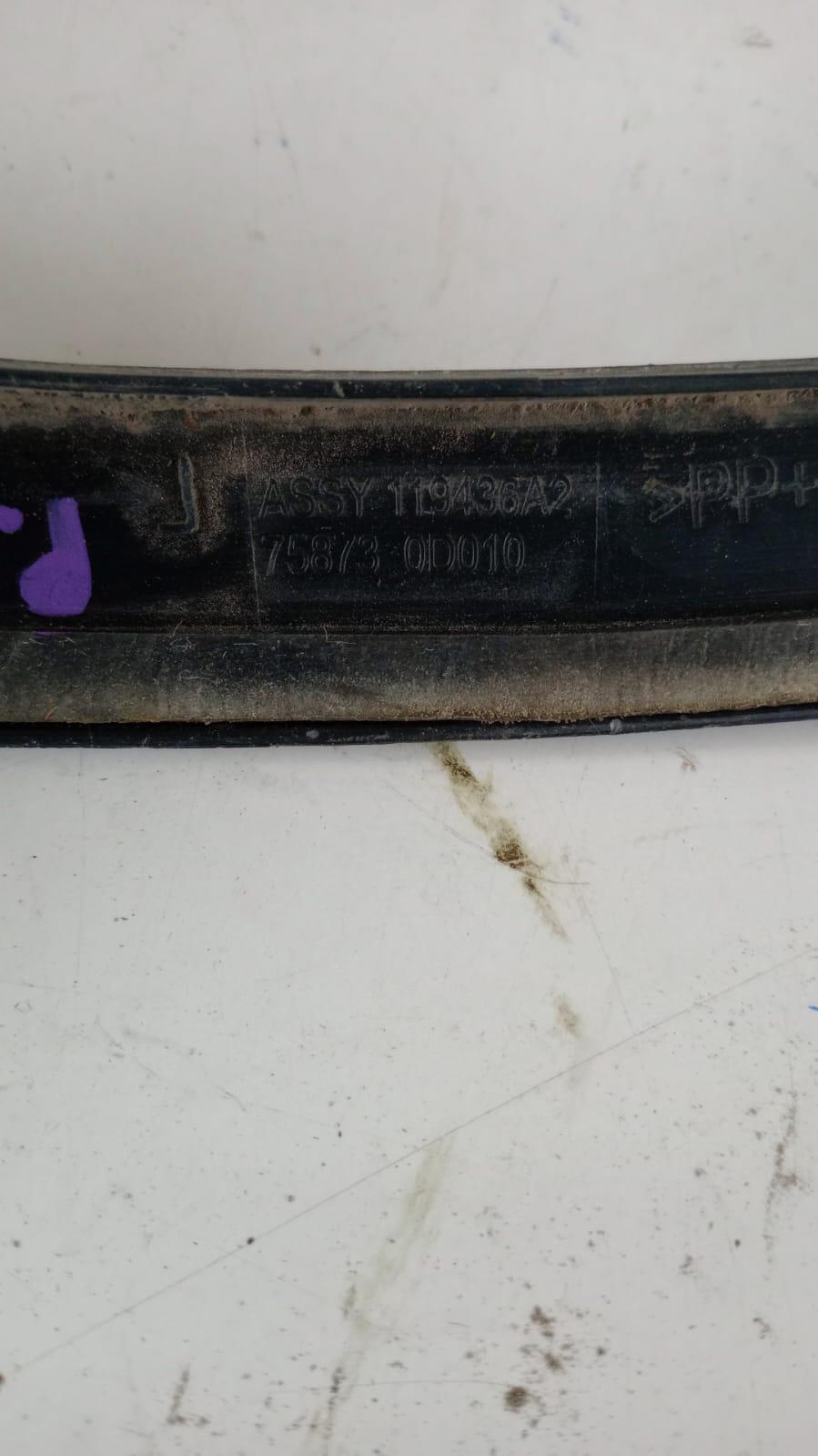 TOYOTA Yaris Cross Serie (20>) MODANATURA PORTA POSTERIORE DX 75873 ...