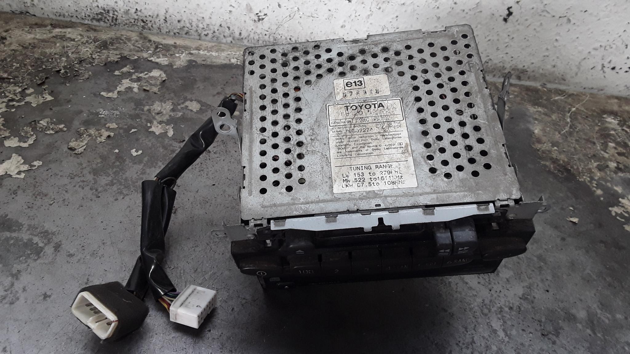 AUTORADIO TOYOTA Yaris Serie (99>03)
